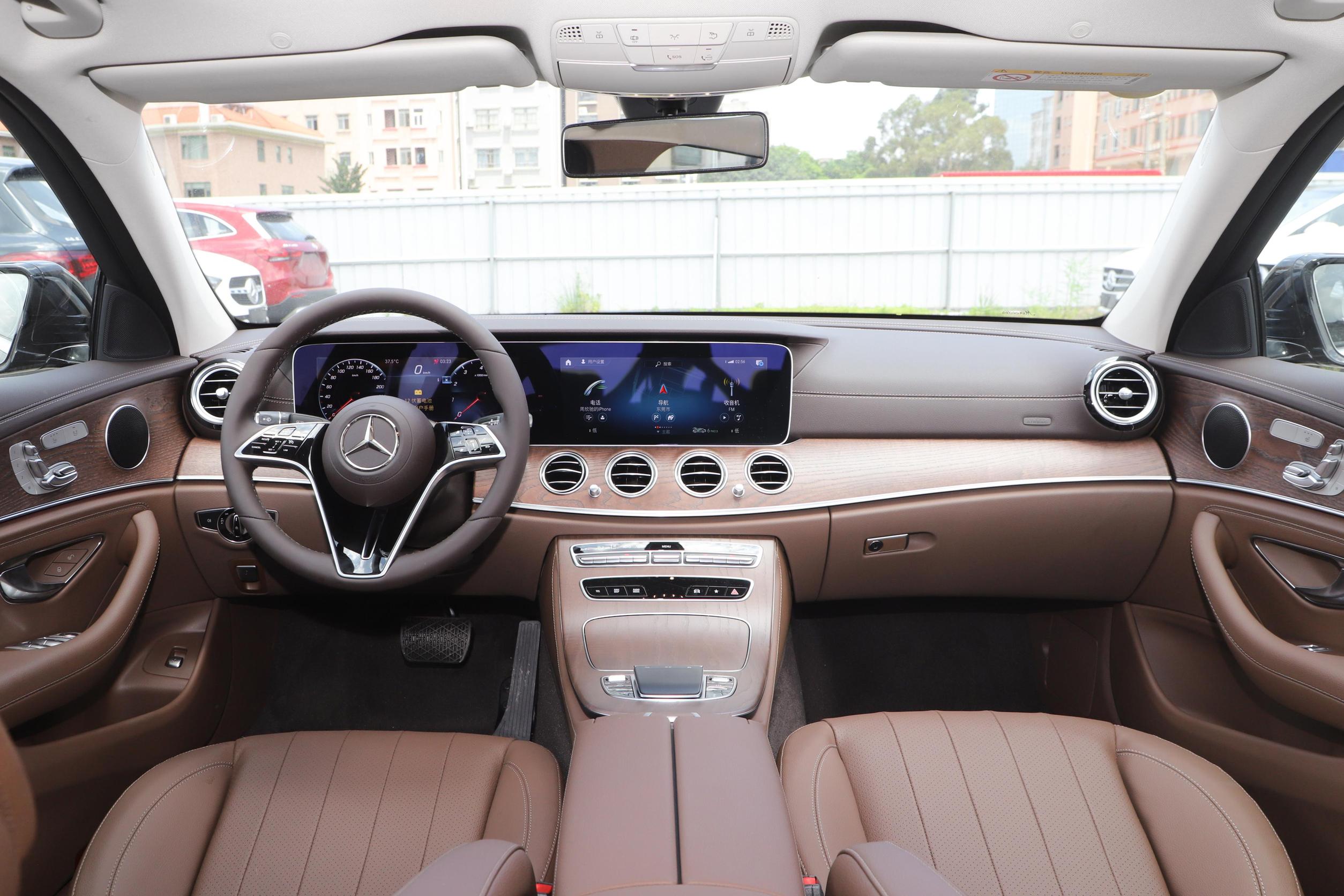 奔驰E级 2022款 三次改款 E 300 L 时尚型 轿车图片_奔驰_21/52张图片_汽车内饰图库_懂车帝