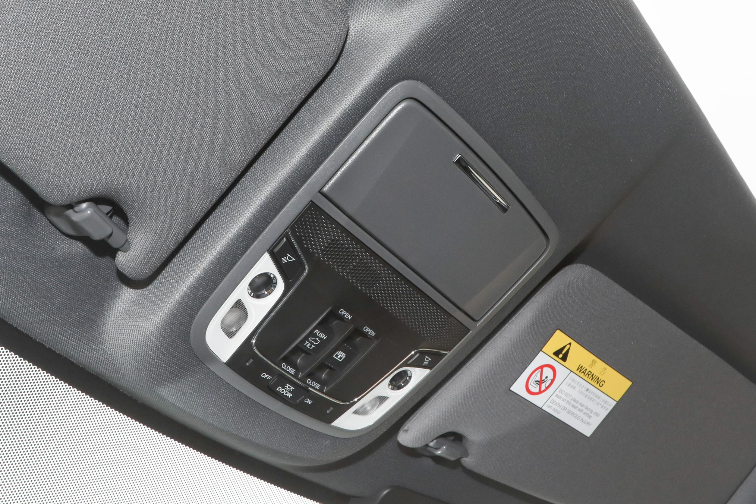 本田UR-V 2023款 240TURBO 两驱致悦版图片_本田_5/52张图片_汽车空间图库_懂车帝