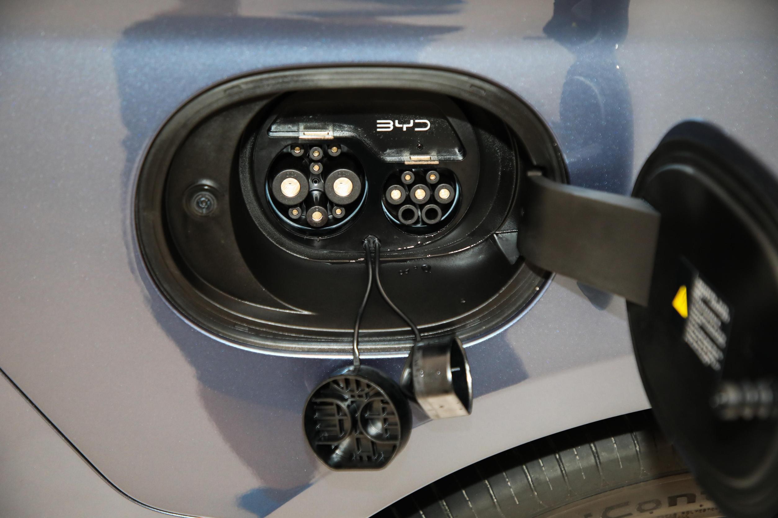 海豹DM-i 2023款 DM-i 1.5T 121KM旗舰型图片_比亚迪_31/190张图片_汽车外观图库_懂车帝