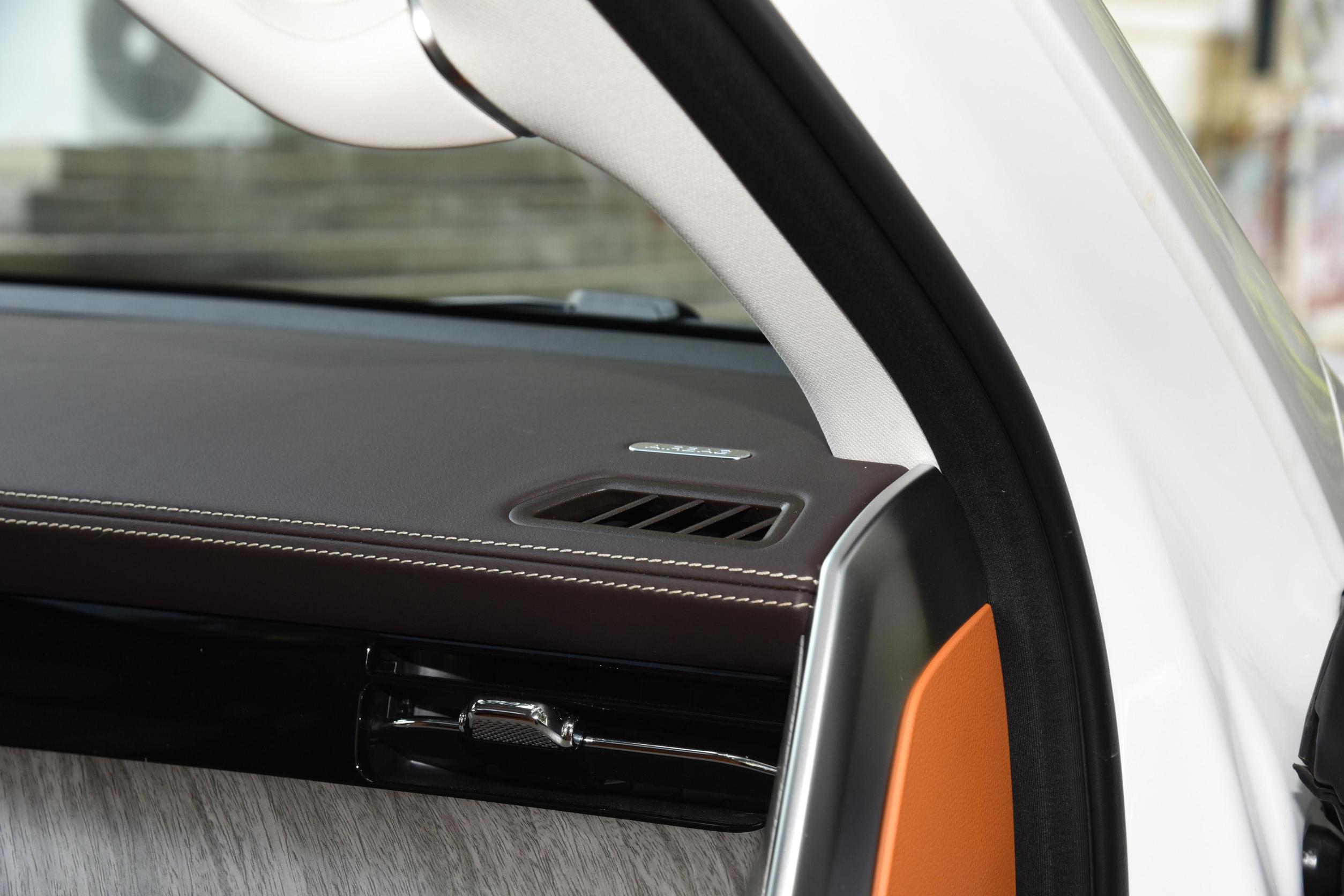 坦克500 2023款 运动版 登峰 5座图片_坦克_1/52张图片_汽车内饰图库_懂车帝