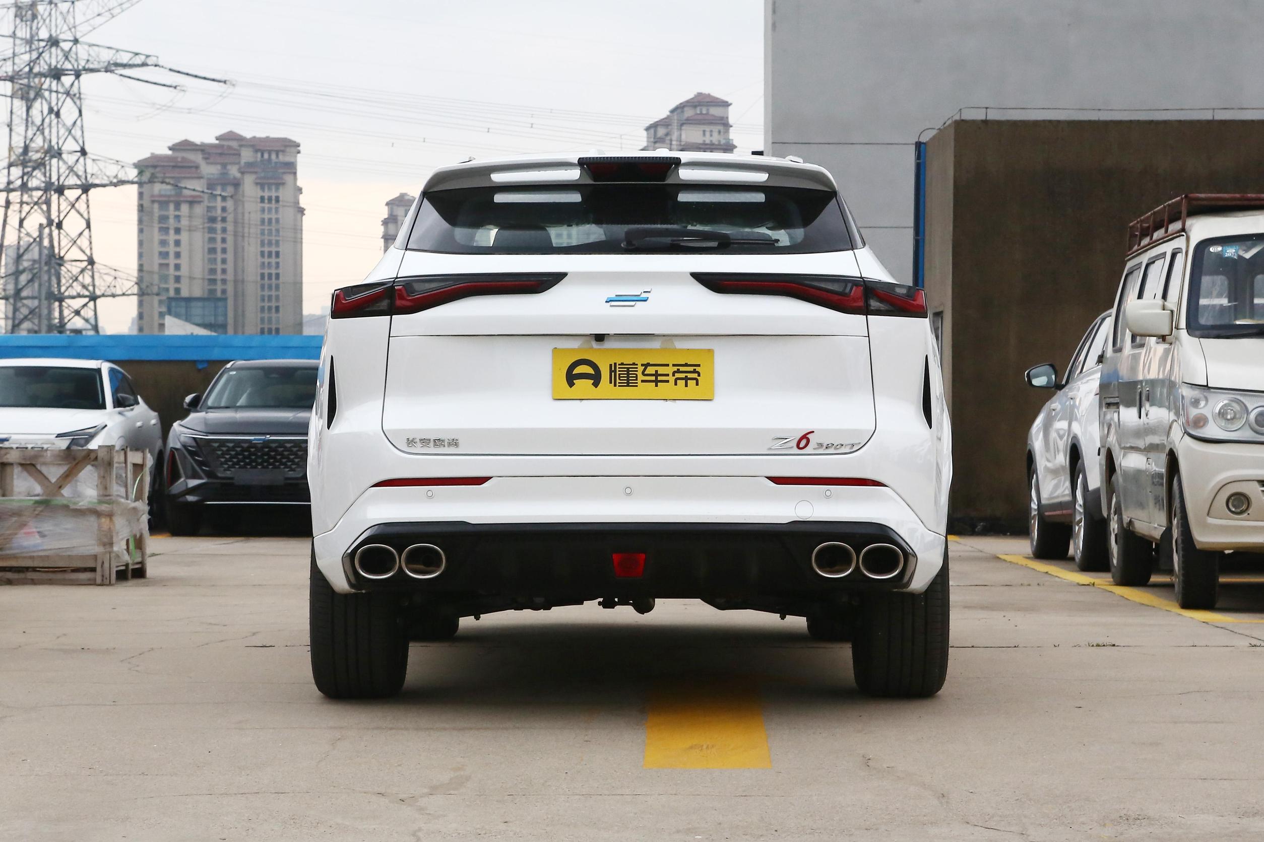 长安欧尚Z6 2023款 蓝鲸 2.0T 自动智远型图片_长安欧尚_1/60张图片_汽车外观图库_懂车帝