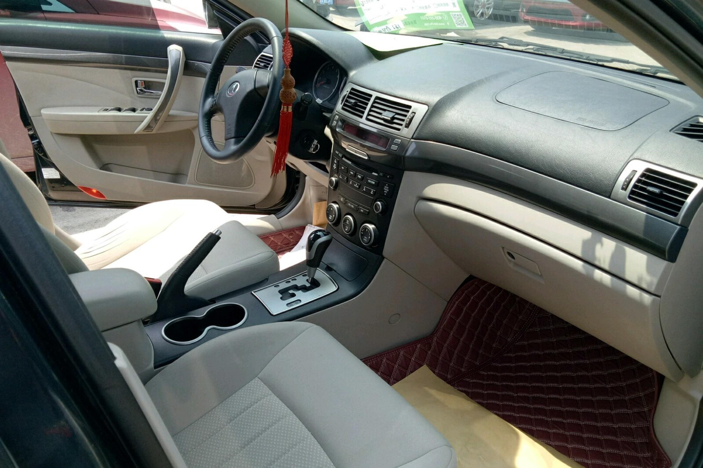 奔腾B70 2010款 2.0L 自动舒适型图片_奔腾_2/8张图片_汽车内饰图库_懂车帝