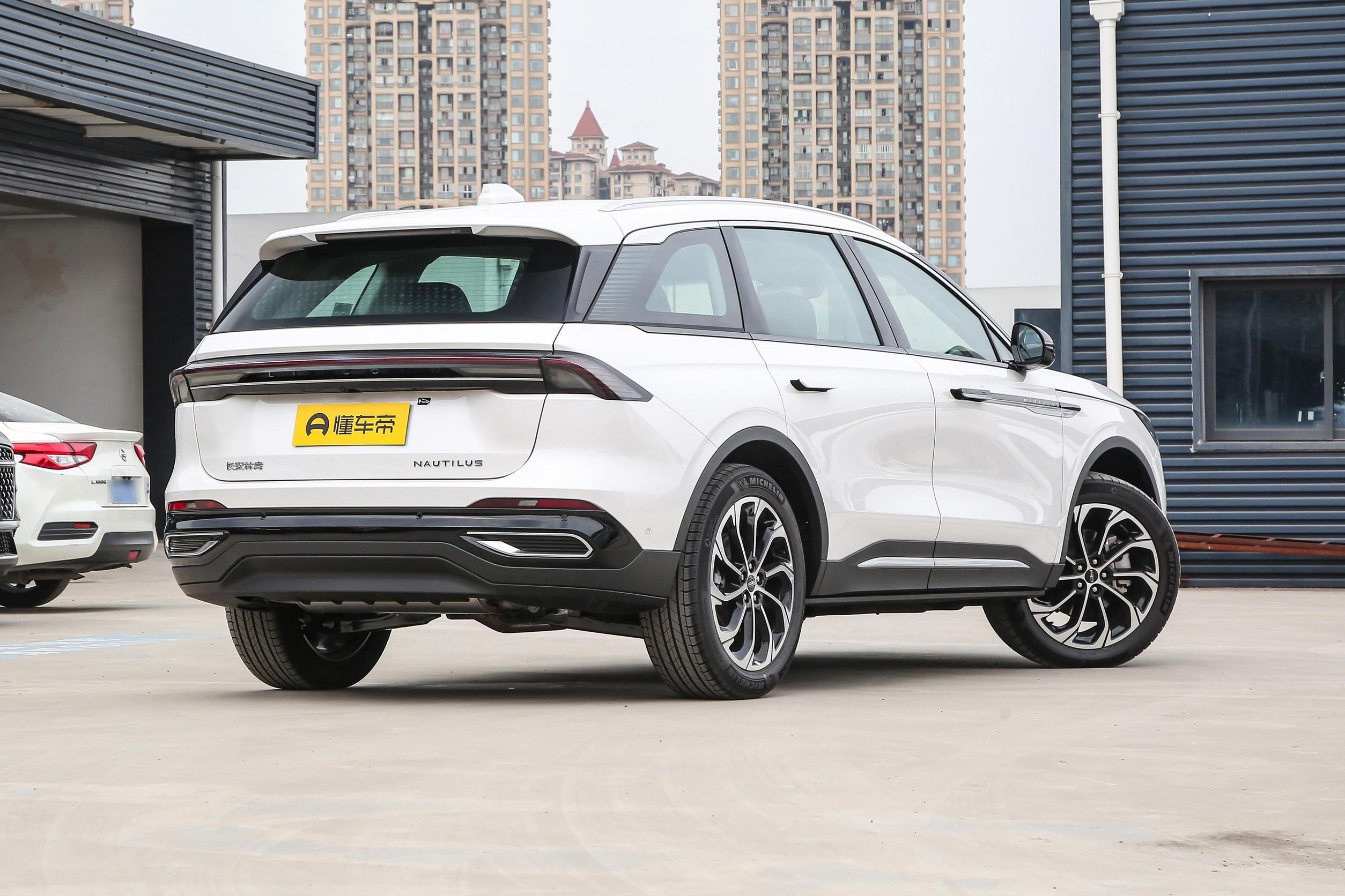 航海家 2024款 2.0T 四驱 尊睿版图片_林肯_14/94张图片_汽车外观图库_懂车帝