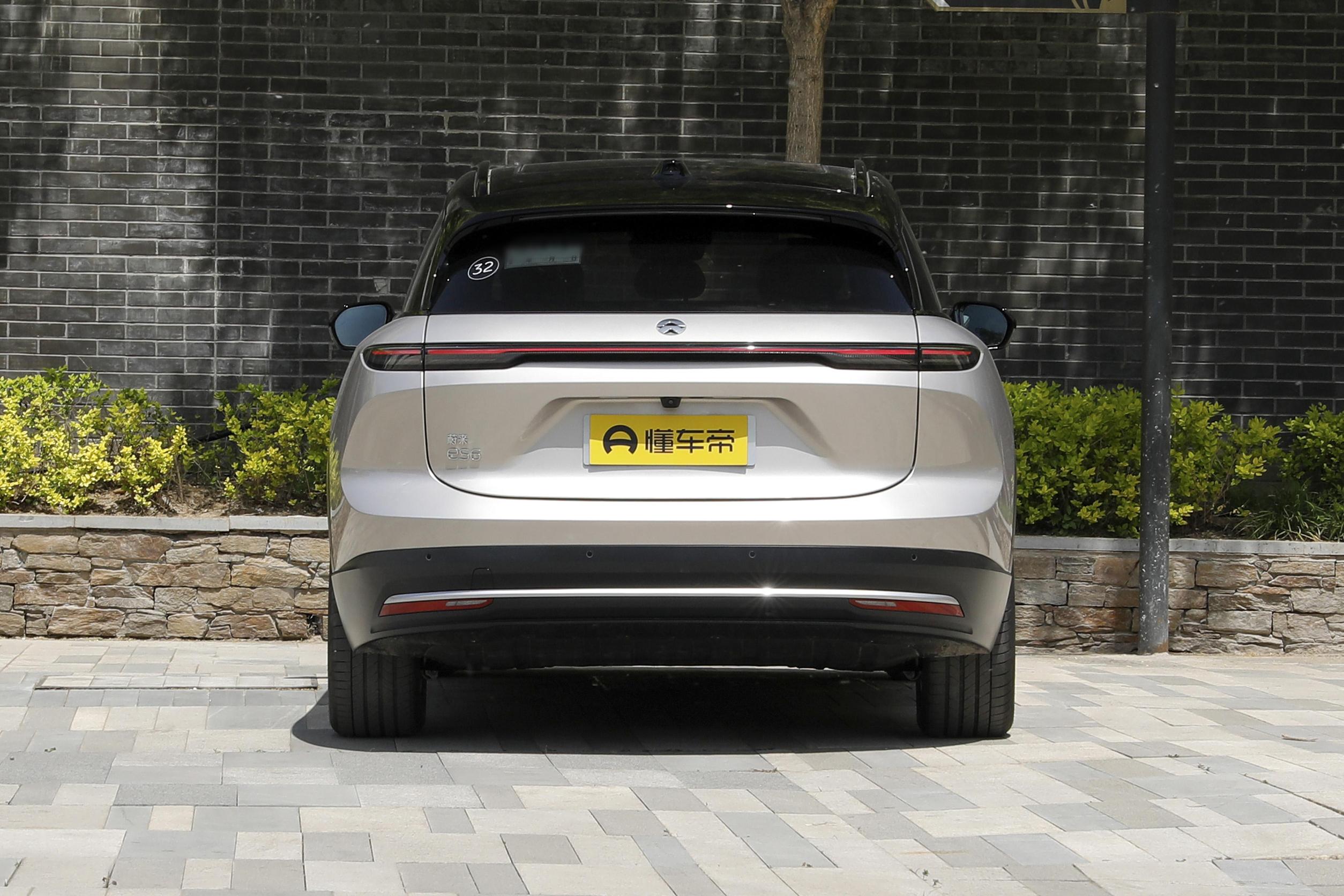 蔚来ES6壁纸_蔚来ES6_蔚来ES6外观图片_10/1657张图片_蔚来ES6曙光金/整车外观图片_懂车帝