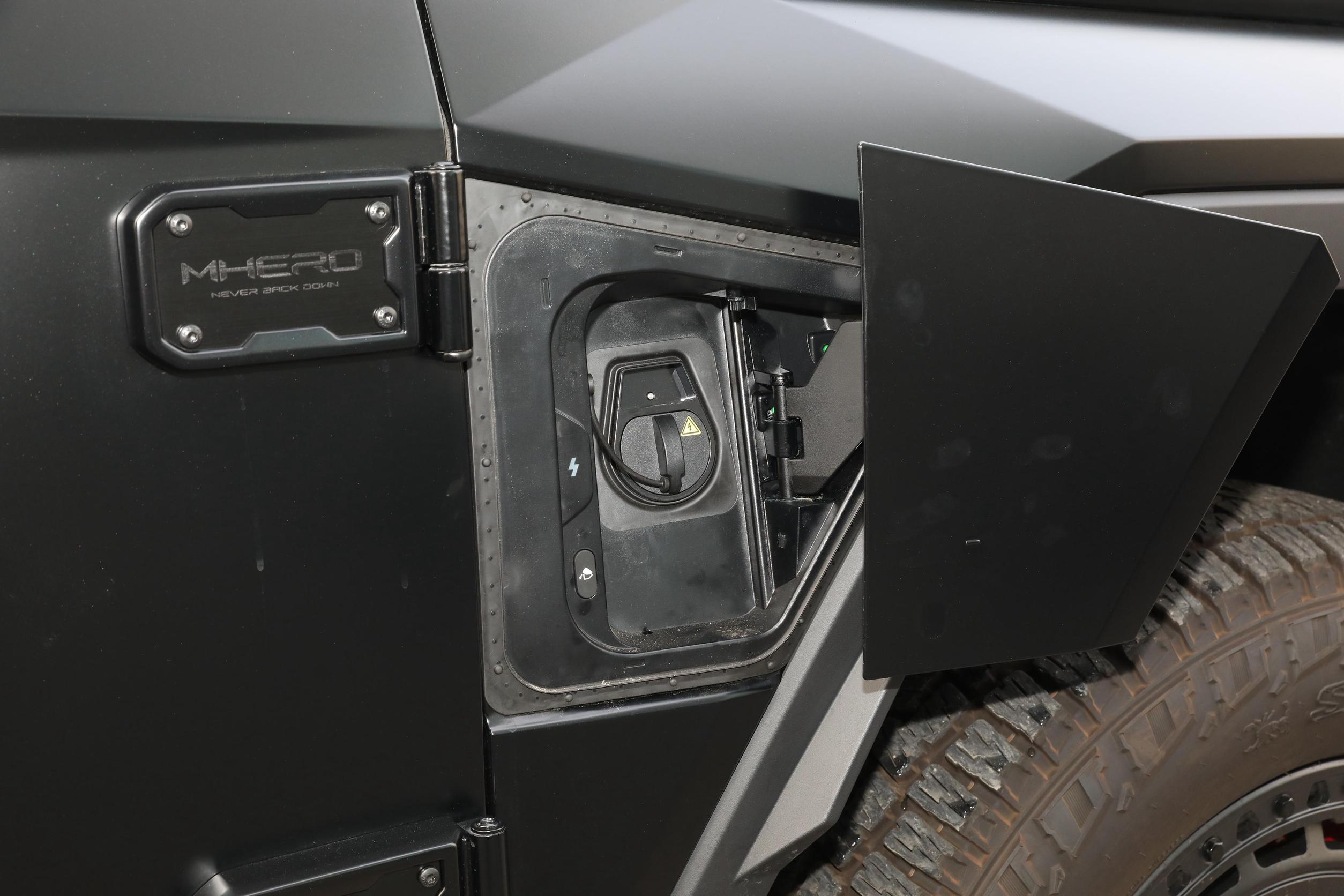 猛士917 2023款 纯电版图片_猛士_64/64张图片_汽车外观图库_懂车帝