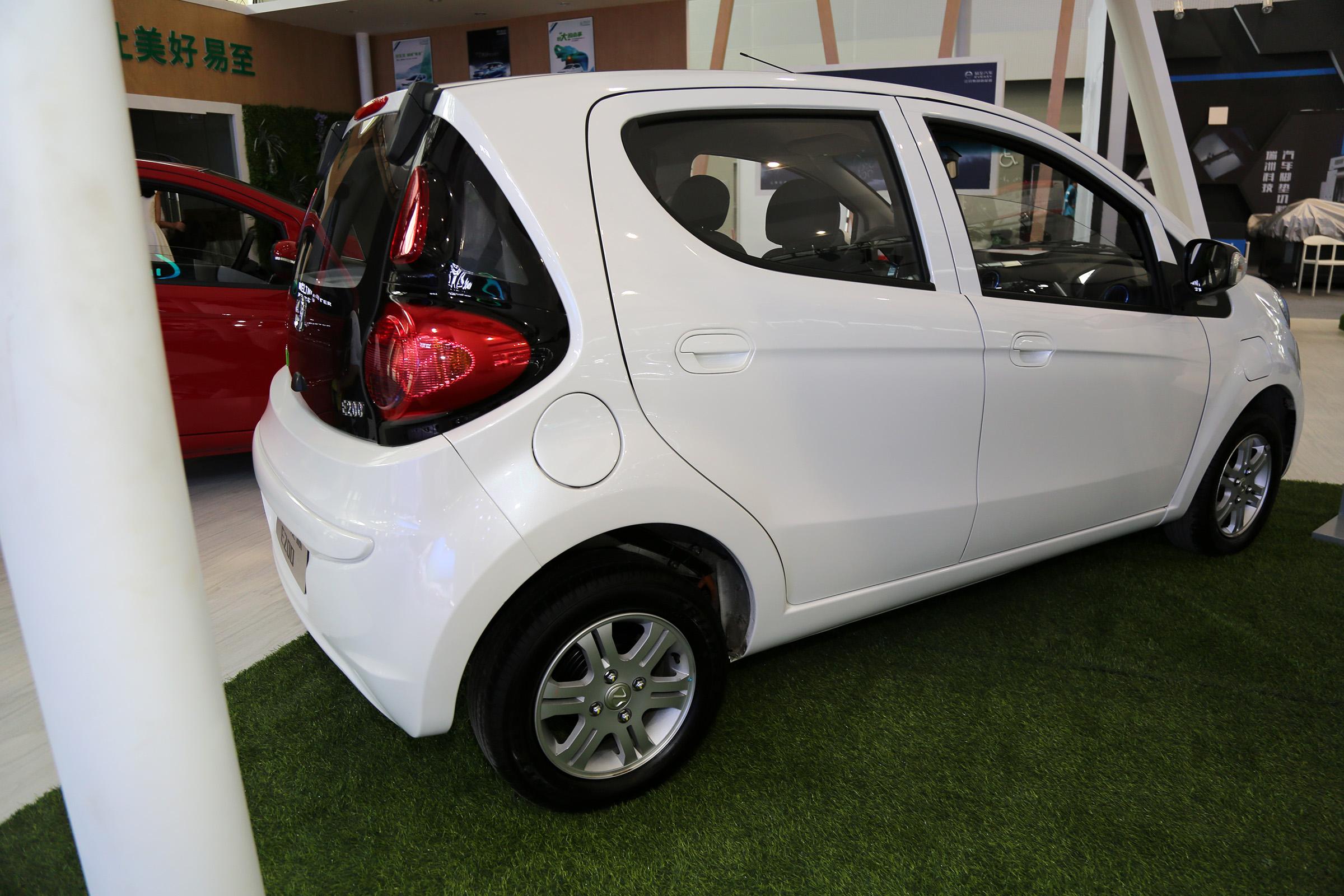 江铃E200L 2018款 E200L 舒适型(250KM)图片_江铃集团新能源_21/50张图片_汽车车展图库_懂车帝