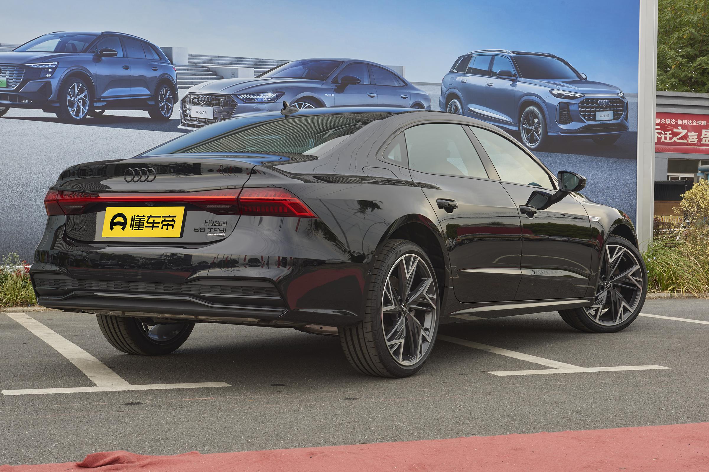 奥迪A7L 2024款 55 TFSI quattro S-line 黑武士版图片_奥迪_6/59张图片_汽车外观图库_懂车帝