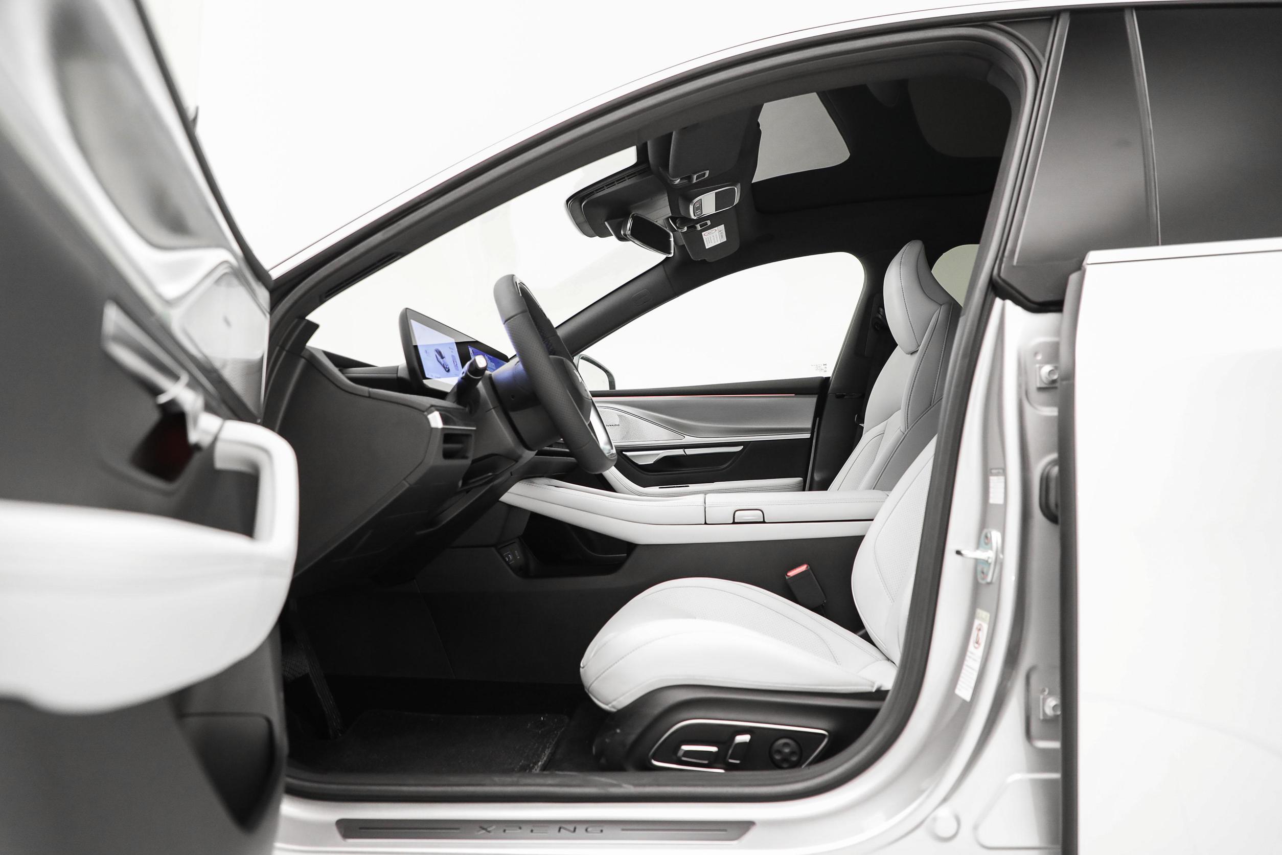 小鹏P7 2023款 P7i 702 Max图片_小鹏汽车_12/37张图片_汽车空间图库_懂车帝