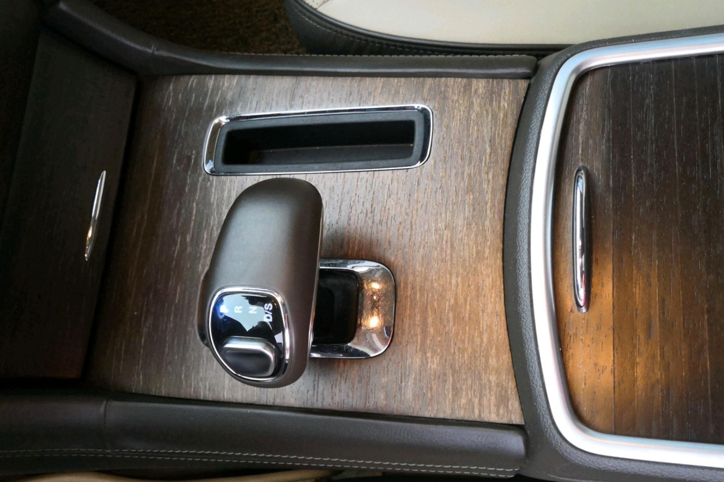 克莱斯勒300C(进口) 2012款 3.6L 豪华版图片_克莱斯勒_8/8张图片_汽车内饰图库_懂车帝