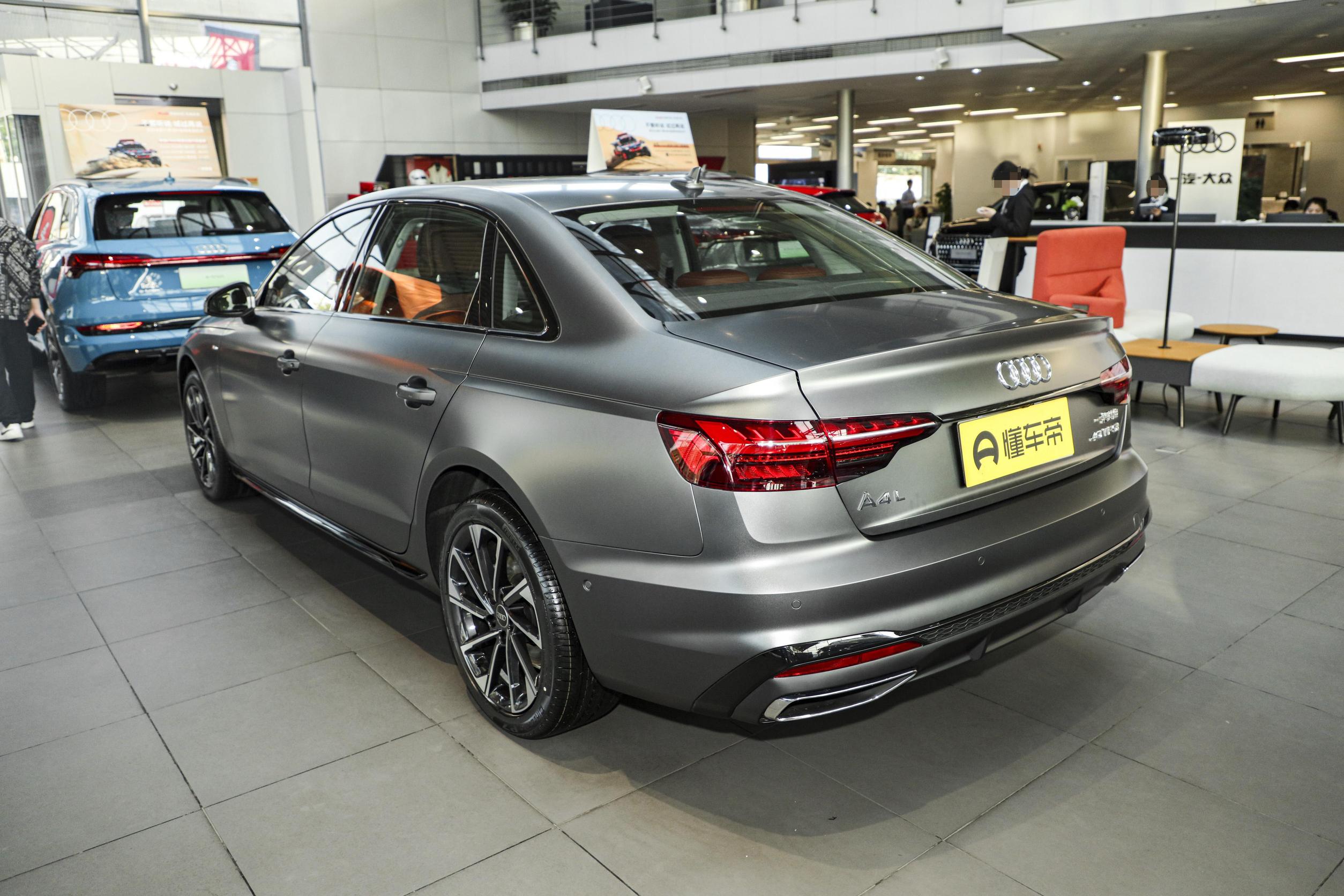 奥迪A4L壁纸_奥迪A4L_奥迪A4L外观图片_1/5787张图片_奥迪A4L哑光天云灰/整车外观图片_懂车帝