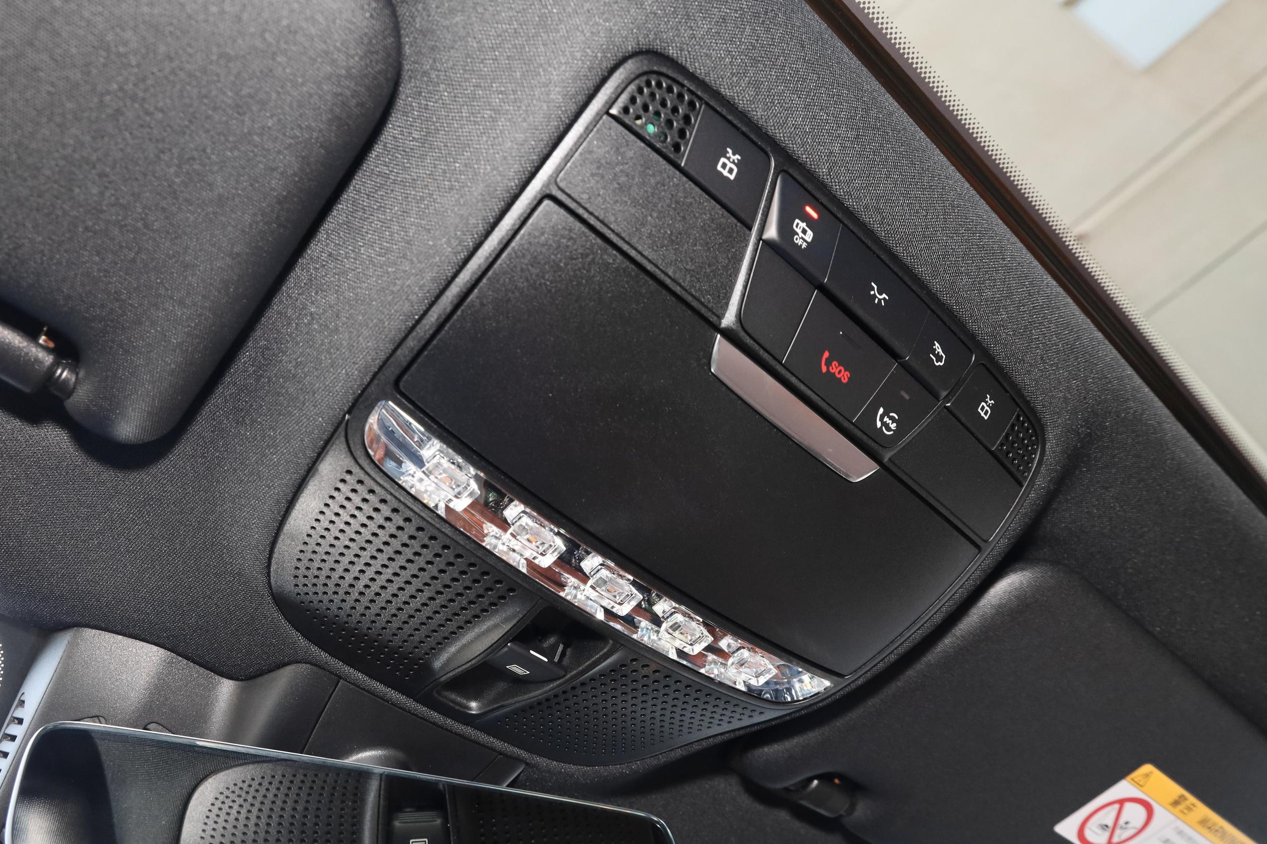 奔驰CLS 2023款 改款 CLS 300 豪华型图片_奔驰_5/99张图片_汽车空间图库_懂车帝