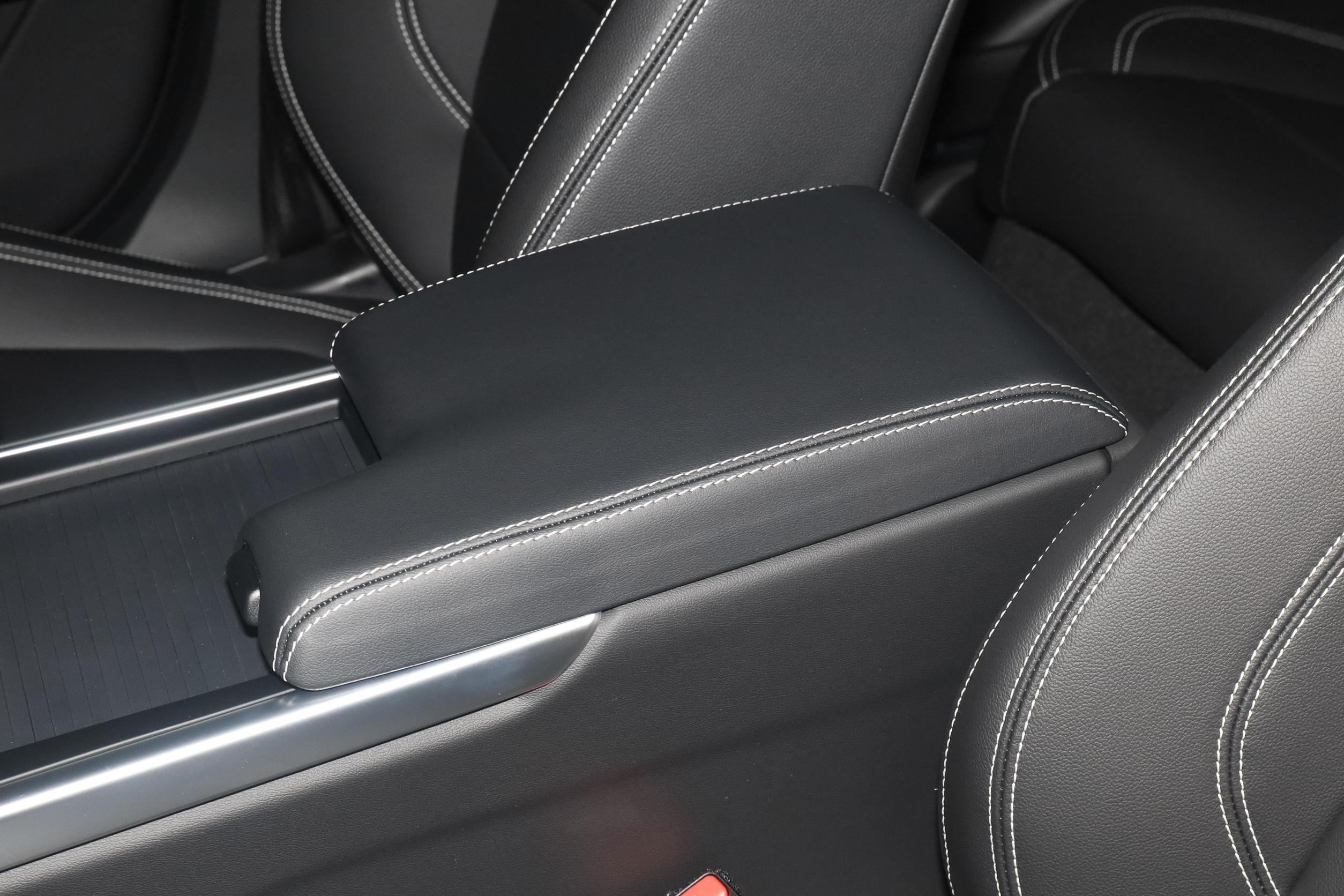 捷豹XEL 2023款 2.0T 200PS R-DYNAMIC 青春运动版图片_捷豹_3/45张图片_汽车空间图库_懂车帝