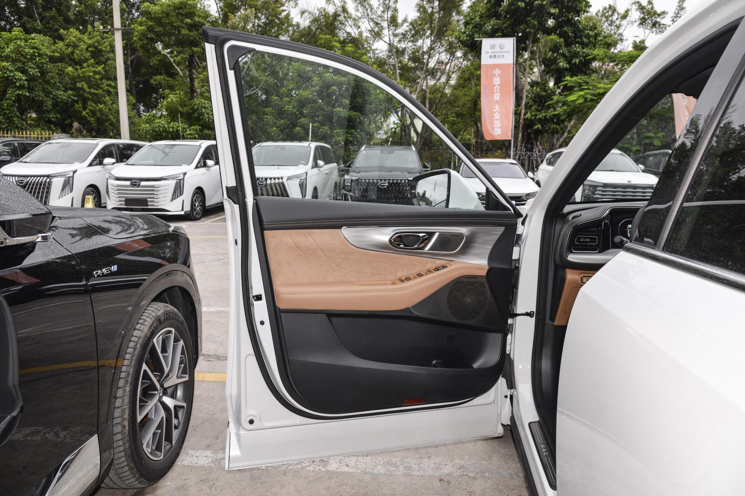 传祺ES9 PHEV 2024款 143km Pro图片_广汽传祺_21/99张图片_汽车空间图库_懂车帝