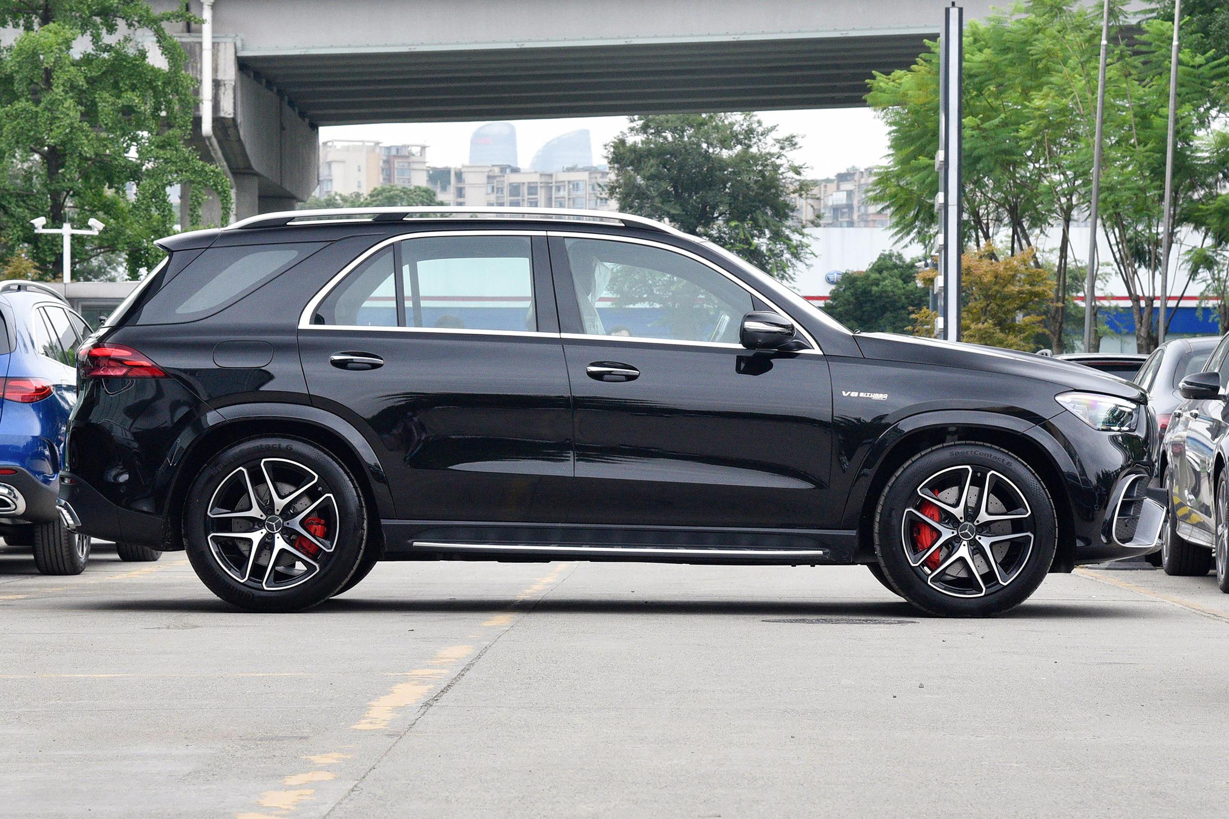 奔驰GLE AMG 2024款 AMG GLE 63 S 4MATIC+ 图片_奔驰_1/59张图片_汽车外观图库_懂车帝