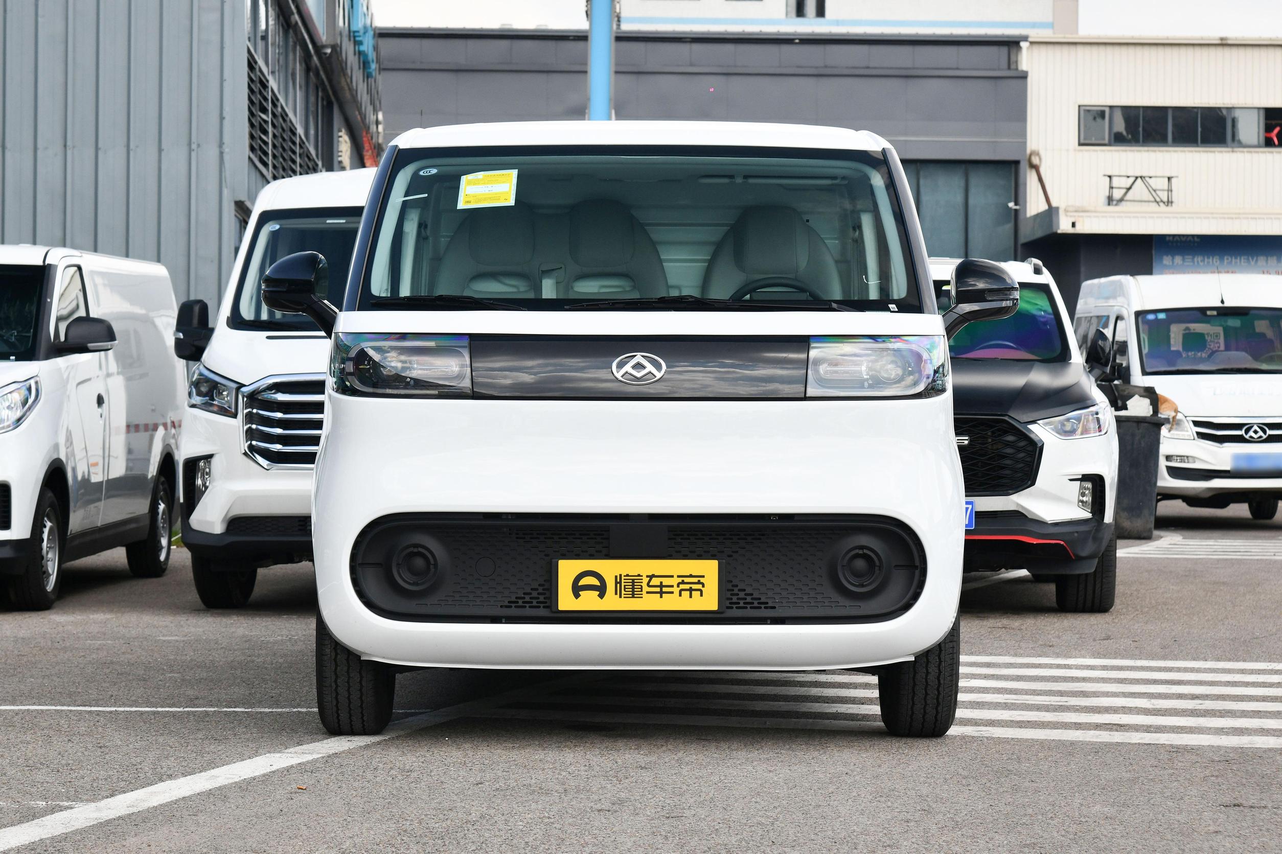 大拿V1 2023款 短轴低顶42kWh图片_上汽大通MAXUS_1/63张图片_汽车外观图库_懂车帝