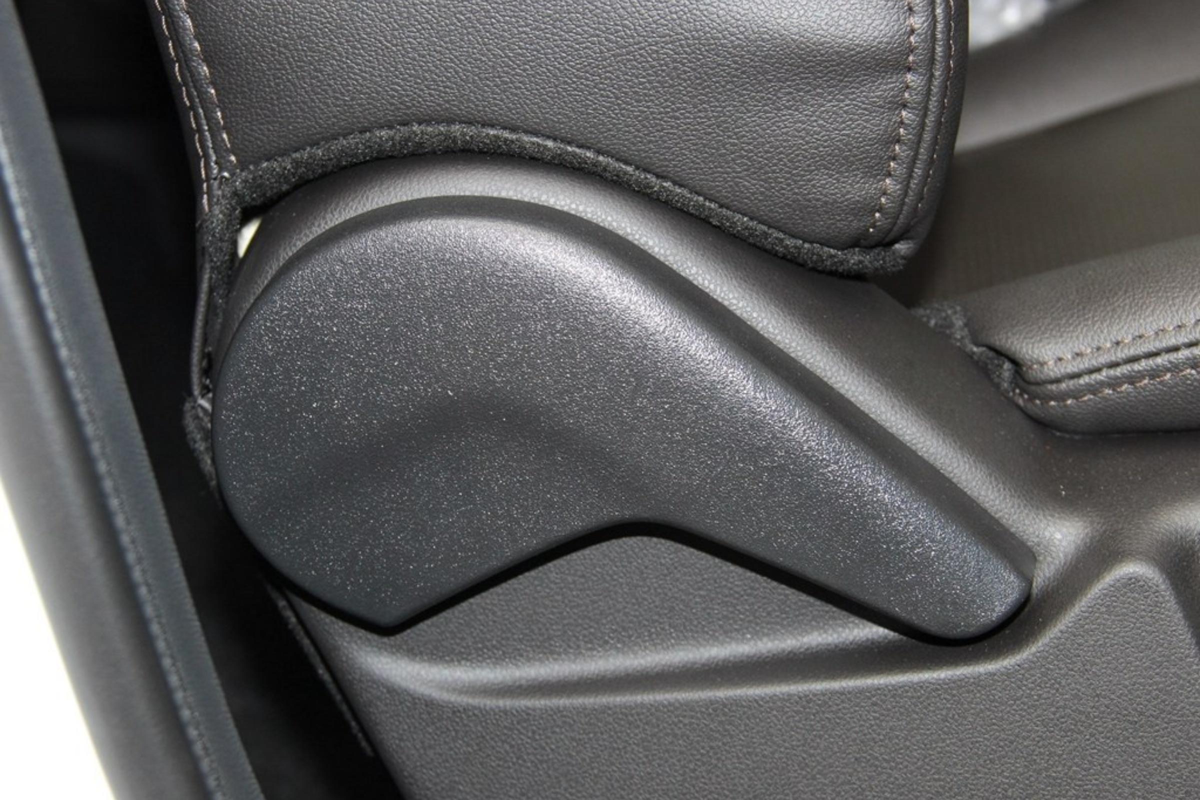 传祺GS4 2017款 235T 自动两驱豪华智联版图片_广汽传祺_3/60张图片_汽车空间图库_懂车帝