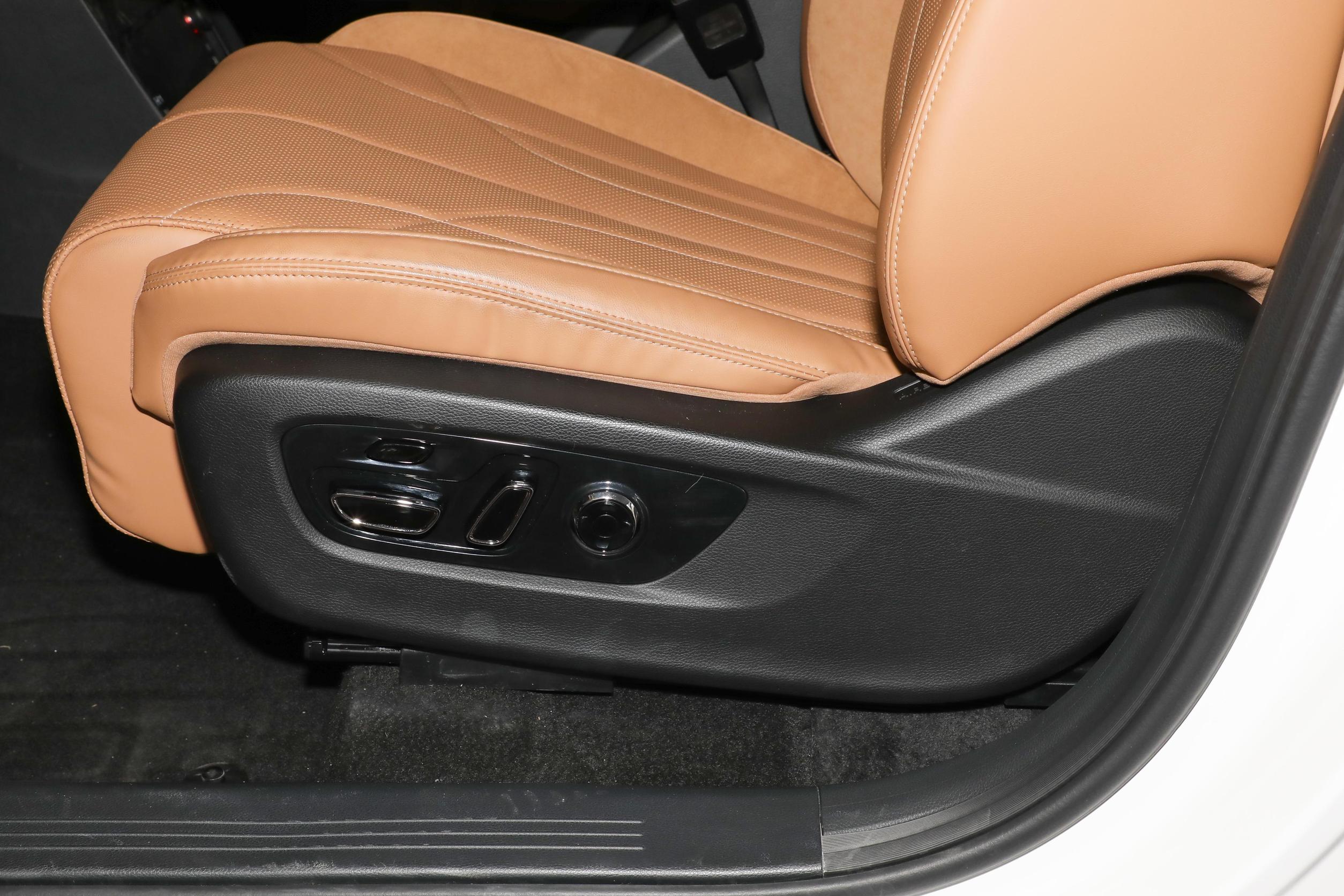 传祺ES9 PHEV 2024款 143km 旅行者 Pro图片_广汽传祺_8/68张图片_汽车空间图库_懂车帝