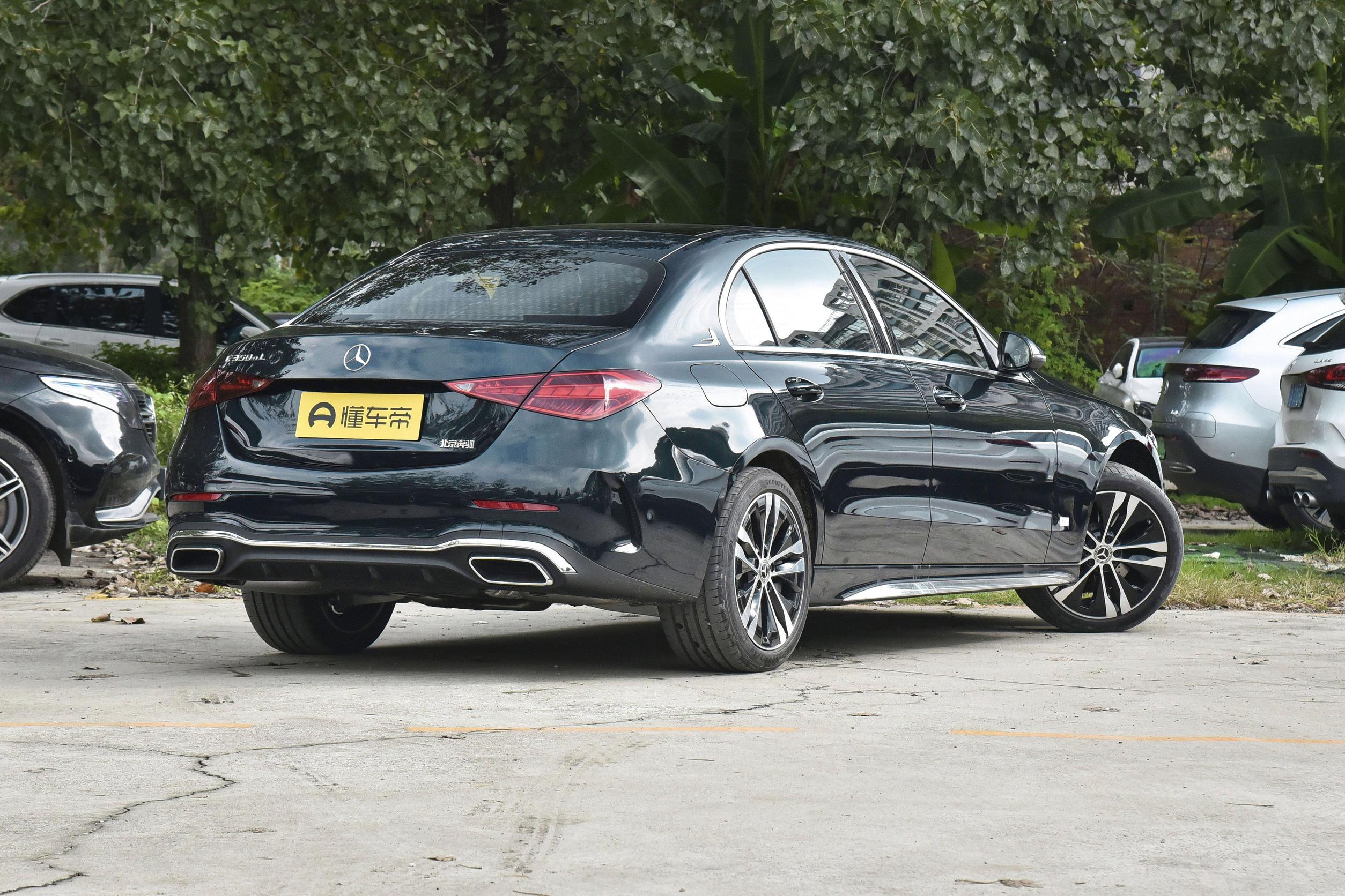 奔驰C级PHEV 2022款 C 350 eL图片_奔驰_3/171张图片_汽车外观图库_懂车帝