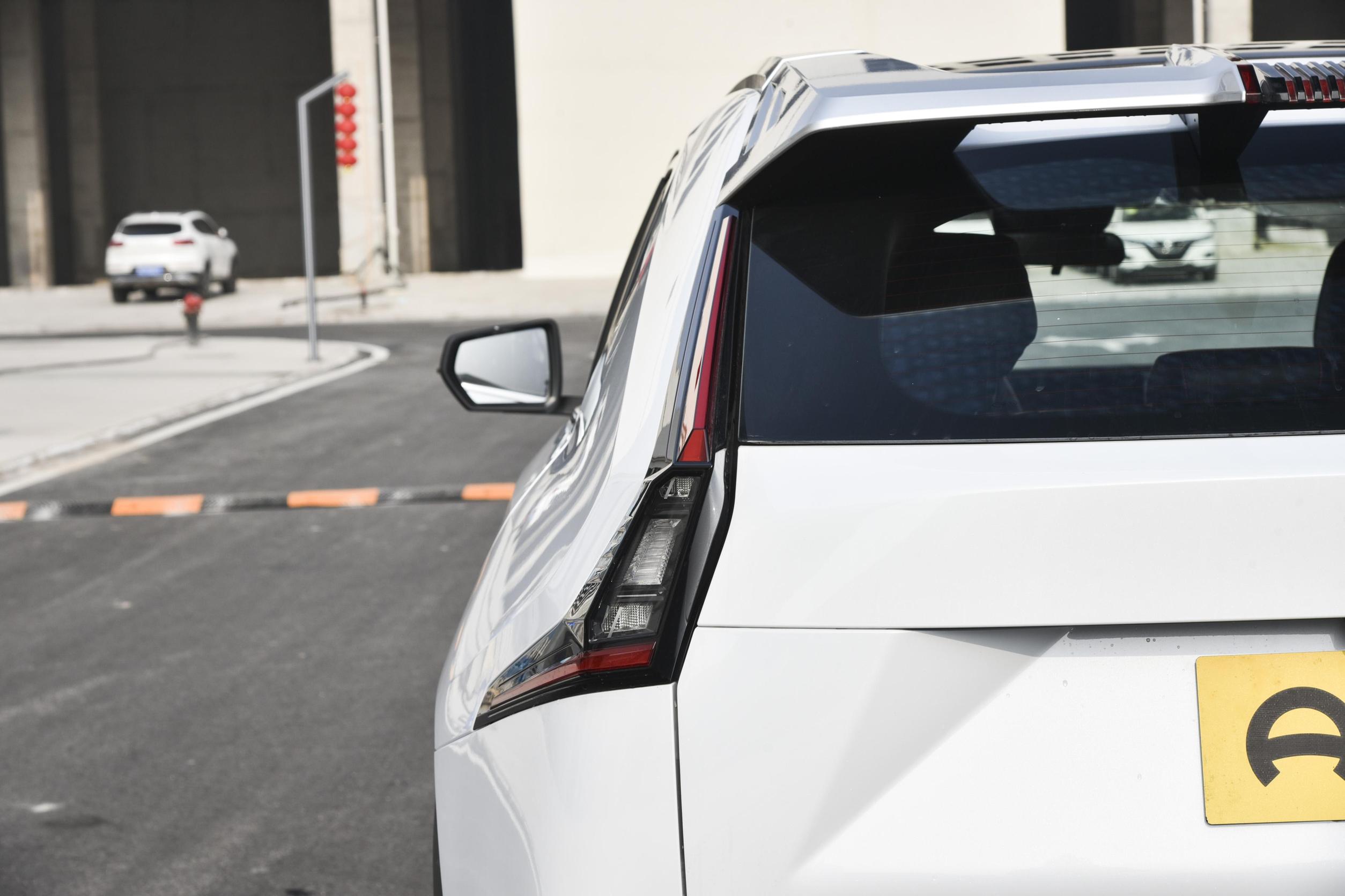 影酷 2022款 混动 2.0ATK 双子星版图片_广汽传祺_2/64张图片_汽车外观图库_懂车帝