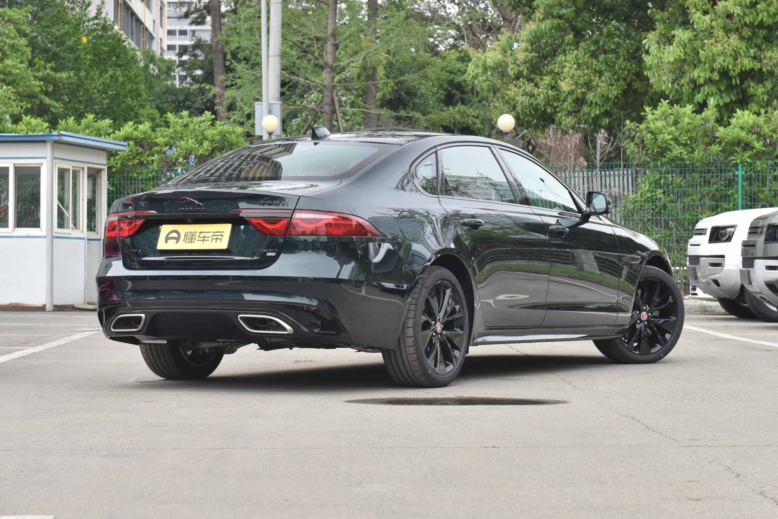 捷豹XFL 2023款 2.0T P300 四驱旗舰运动版图片_捷豹_1/54张图片_汽车外观图库_懂车帝