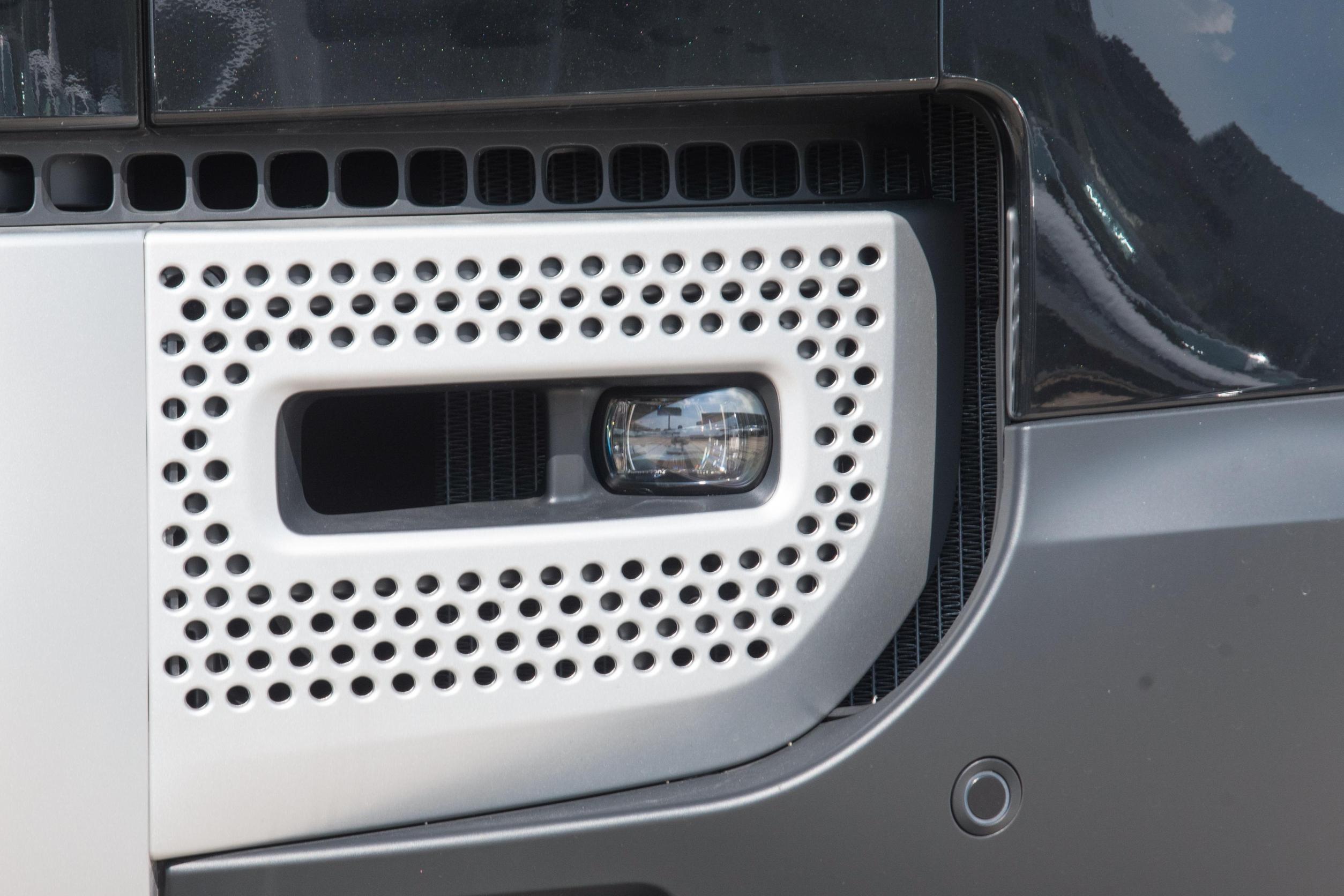 卫士 2024款 90 3.0T P400 HSE图片_路虎_13/57张图片_汽车外观图库_懂车帝