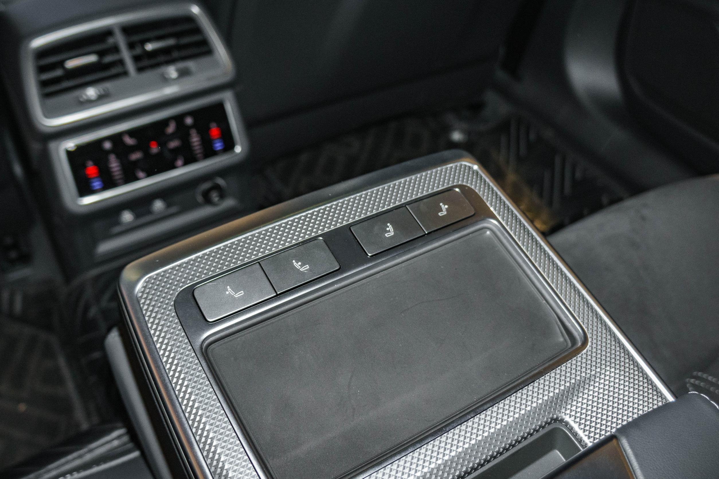 奥迪A7L 2024款 45 TFSI quattro 奢享型图片_奥迪_54/121张图片_汽车空间图库_懂车帝