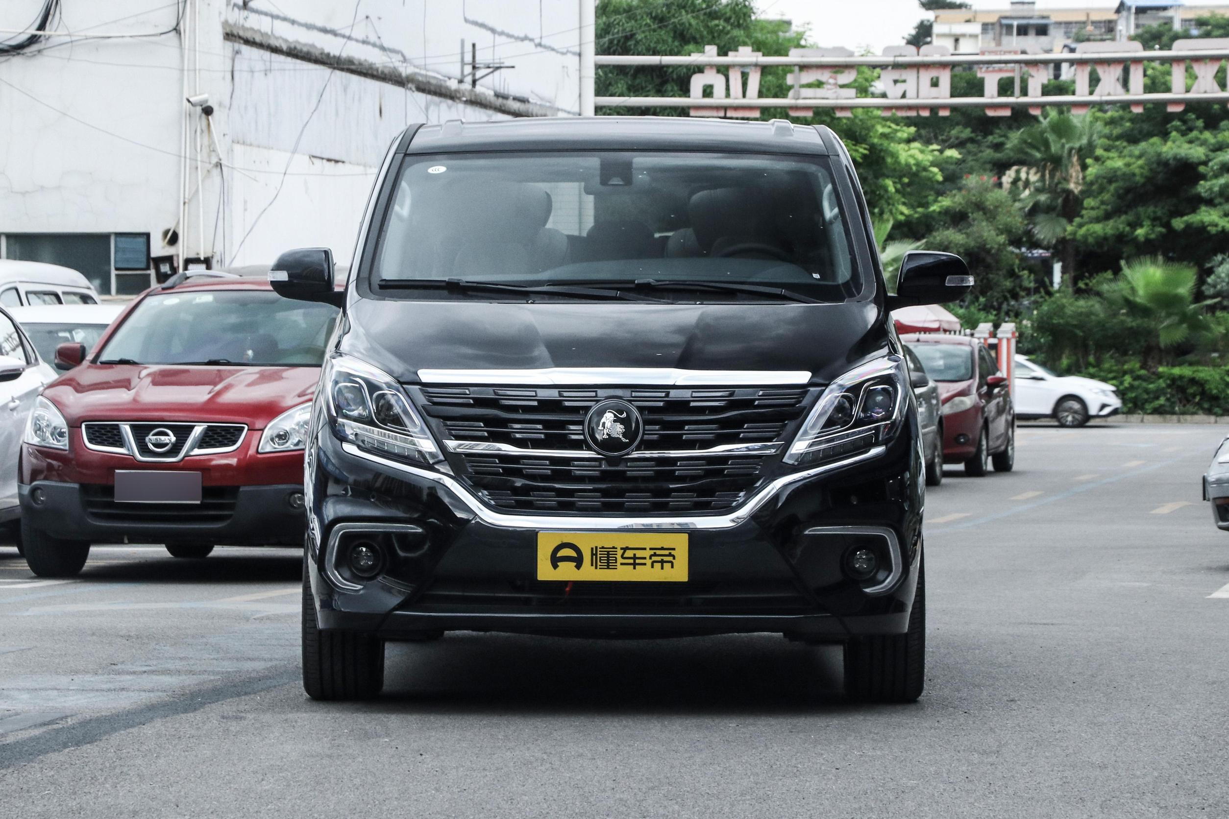 风行M7 2022款 领爵款 2.0T 自动至尊版图片_东风风行_14/50张图片_汽车外观图库_懂车帝