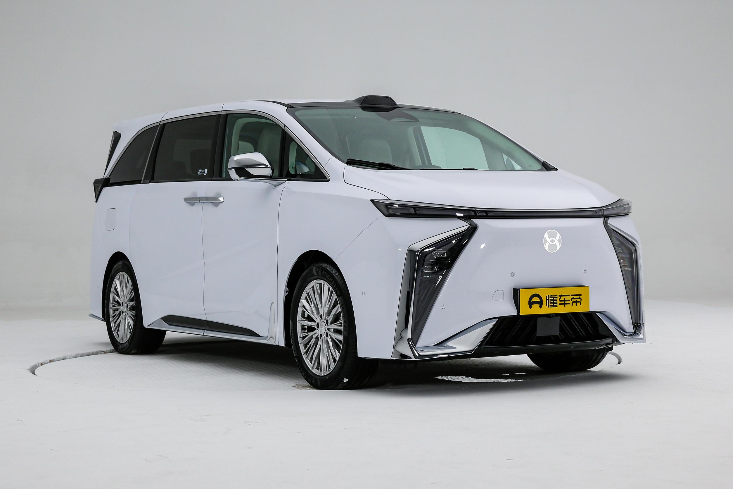 合创V09 2023款 旗舰版762图片_合创汽车_11/104张图片_汽车外观图库_懂车帝