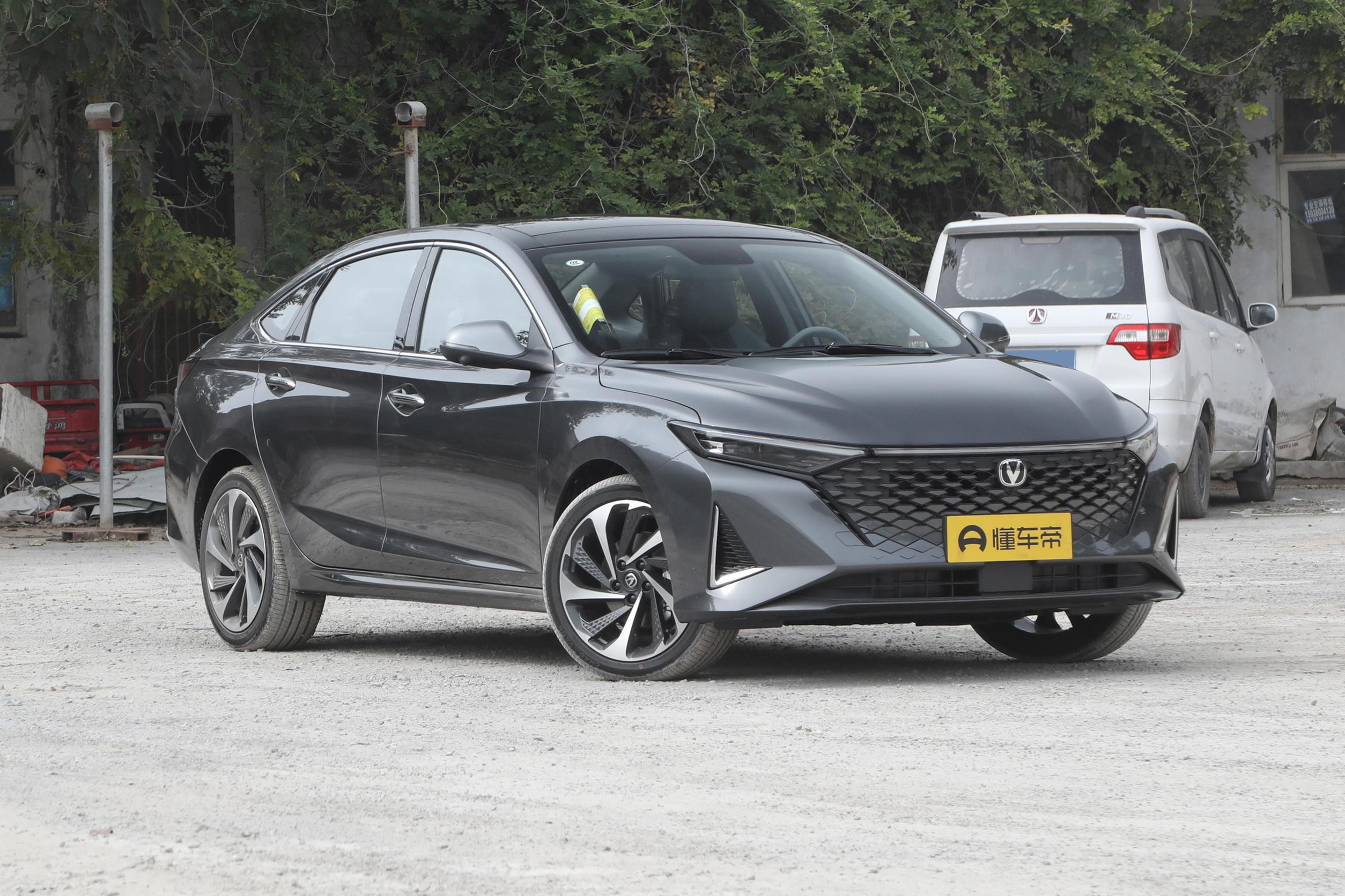 锐程PLUS 2023款 1.5T DCT领航型图片_长安_3/55张图片_汽车外观图库_懂车帝