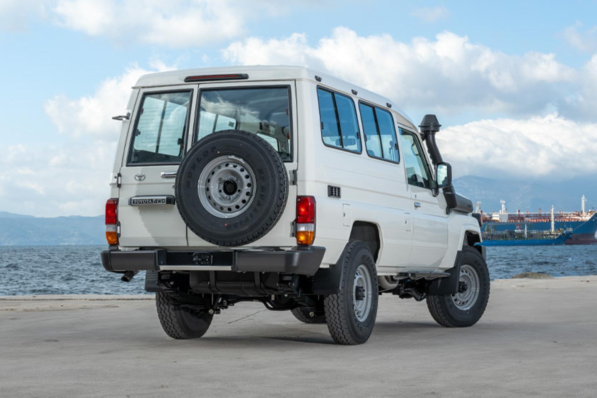 TGS Land Cruiser 70 2024款 2.8T 柴油 GDJ78 12 seater图片_丰田_5/43张图片_汽车官方图库_懂车帝