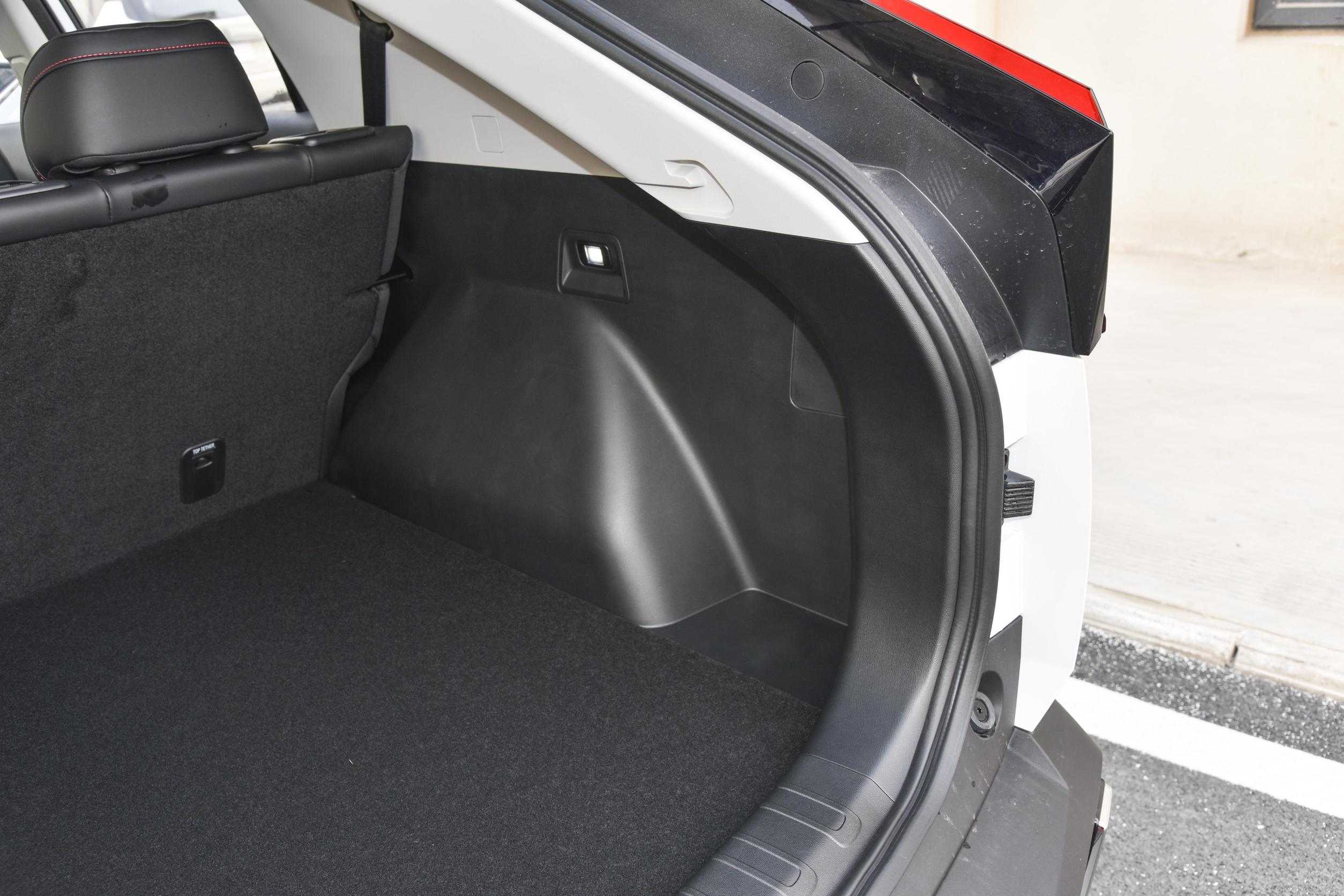 影酷 2022款 混动 2.0ATK 双子星版图片_广汽传祺_32/52张图片_汽车空间图库_懂车帝