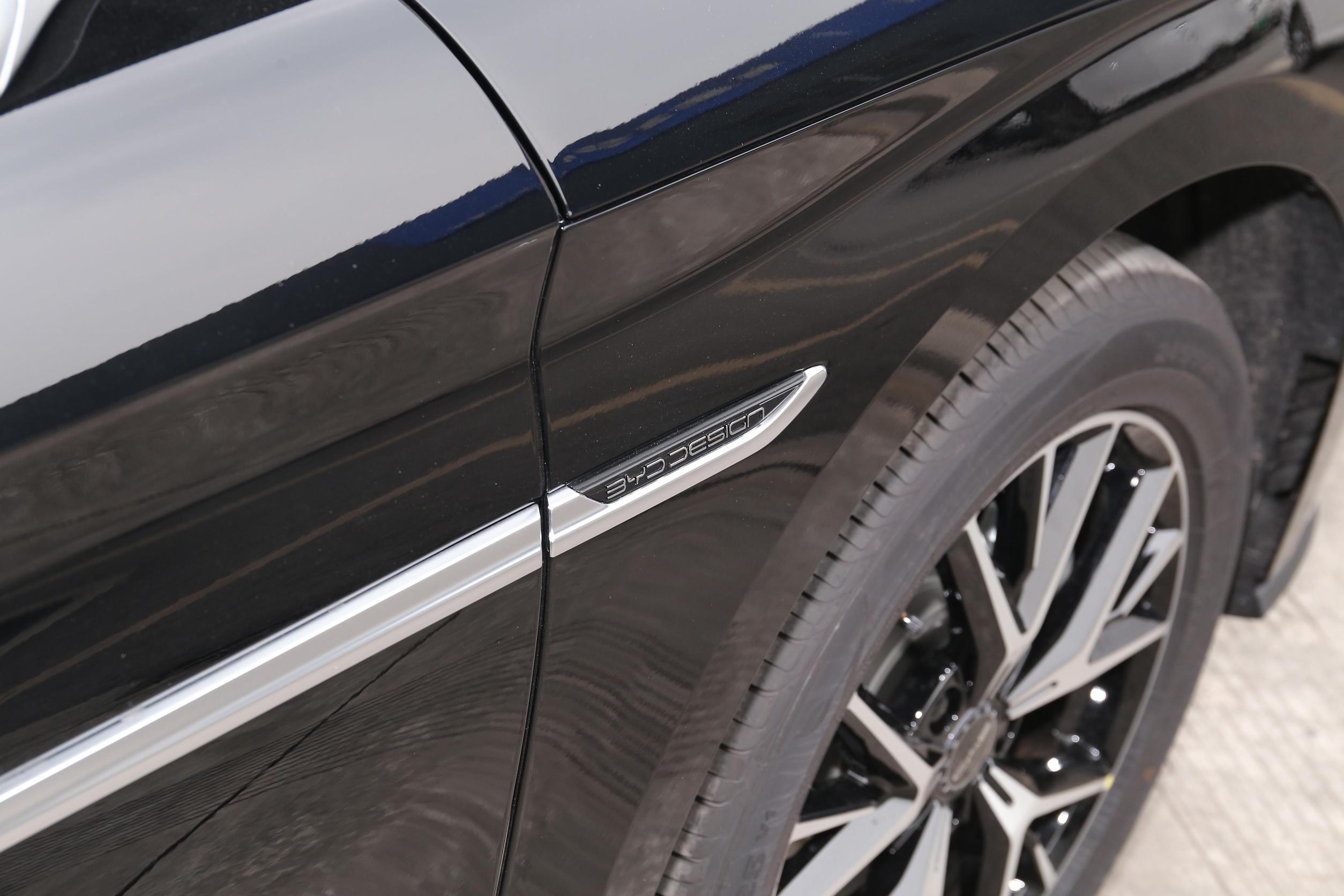 比亚迪e9 2022款 商务版图片_比亚迪_32/52张图片_汽车外观图库_懂车帝