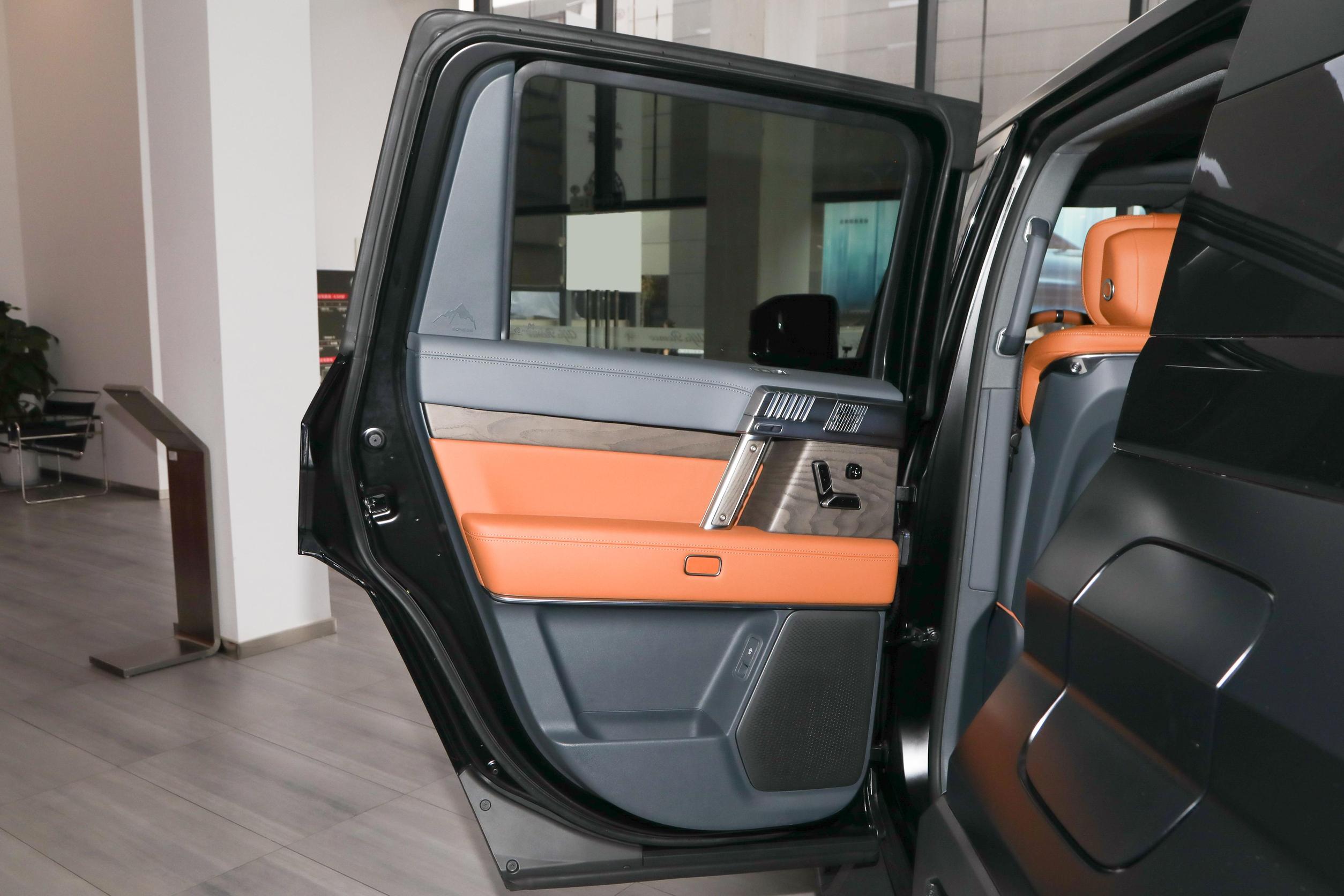 猛士917 2023款 增程版图片_猛士_3/58张图片_汽车空间图库_懂车帝