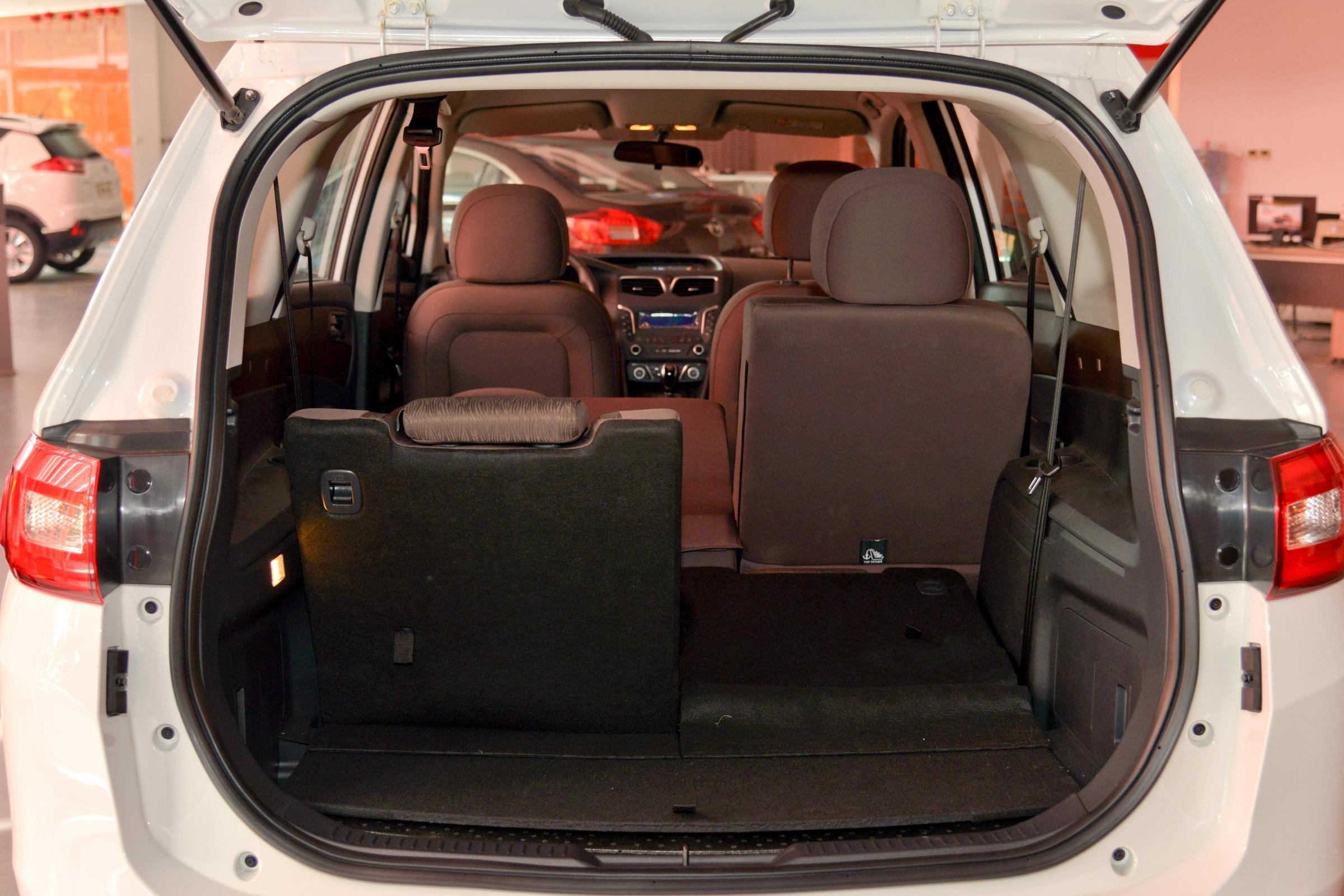 福美来MPV 2017款 七座版 1.5T 手动超值型图片_海马_10/45张图片_汽车空间图库_懂车帝