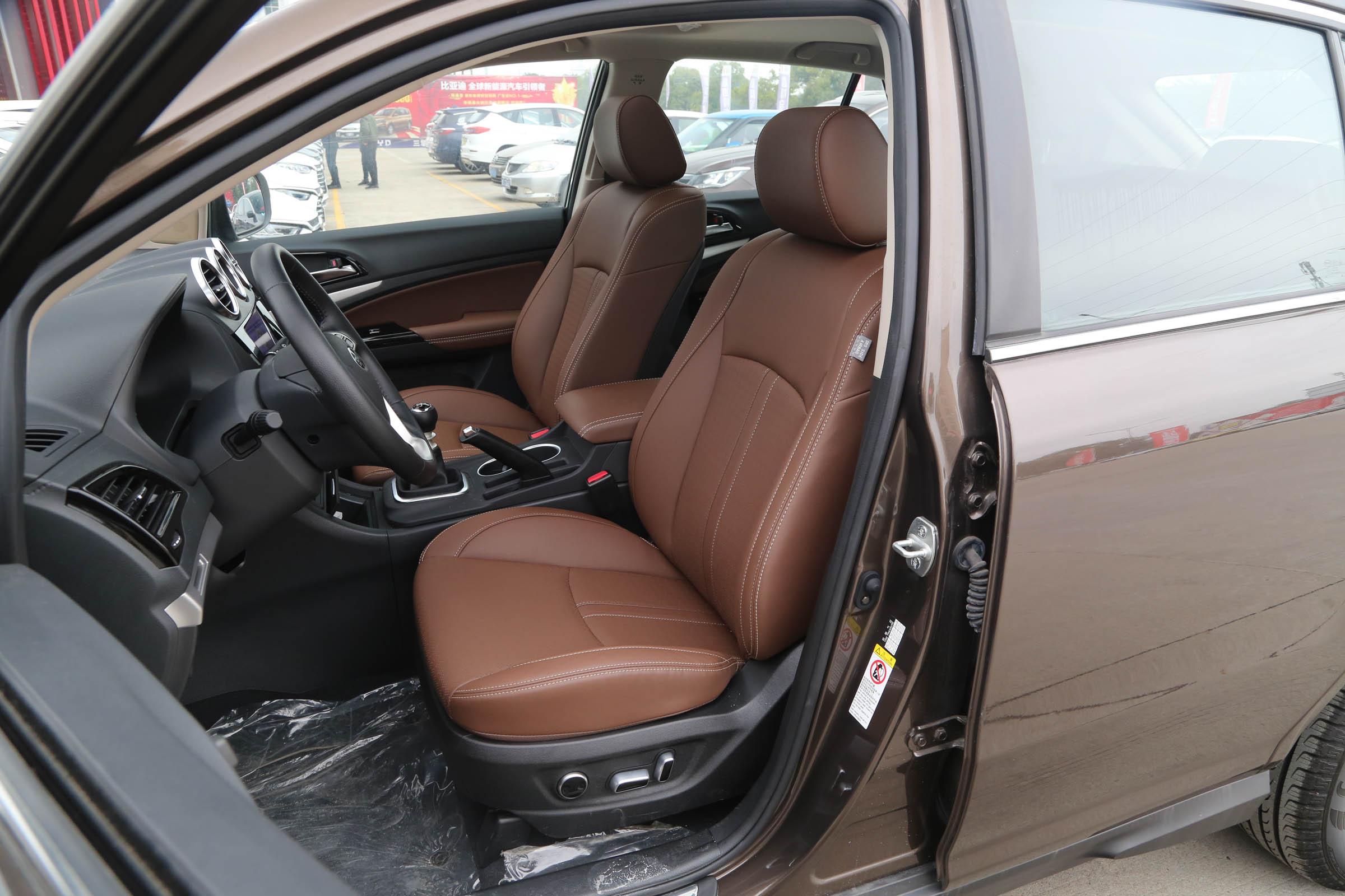 比亚迪S7 2017款 1.5T 手动尊贵型图片_比亚迪_2/39张图片_汽车空间图库_懂车帝