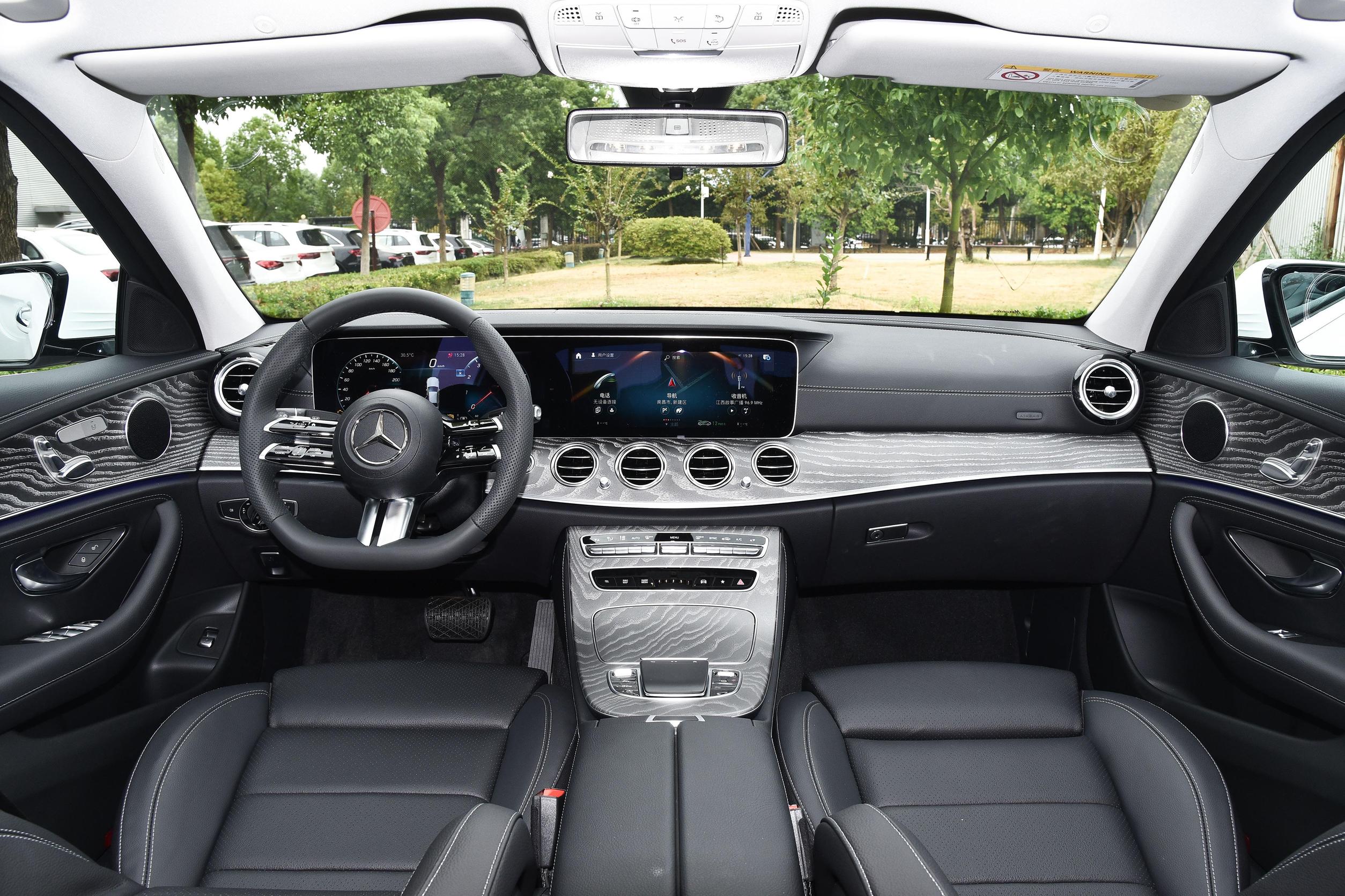 奔驰E级 2023款 E 260 L 运动轿车图片_奔驰_1/61张图片_汽车内饰图库_懂车帝