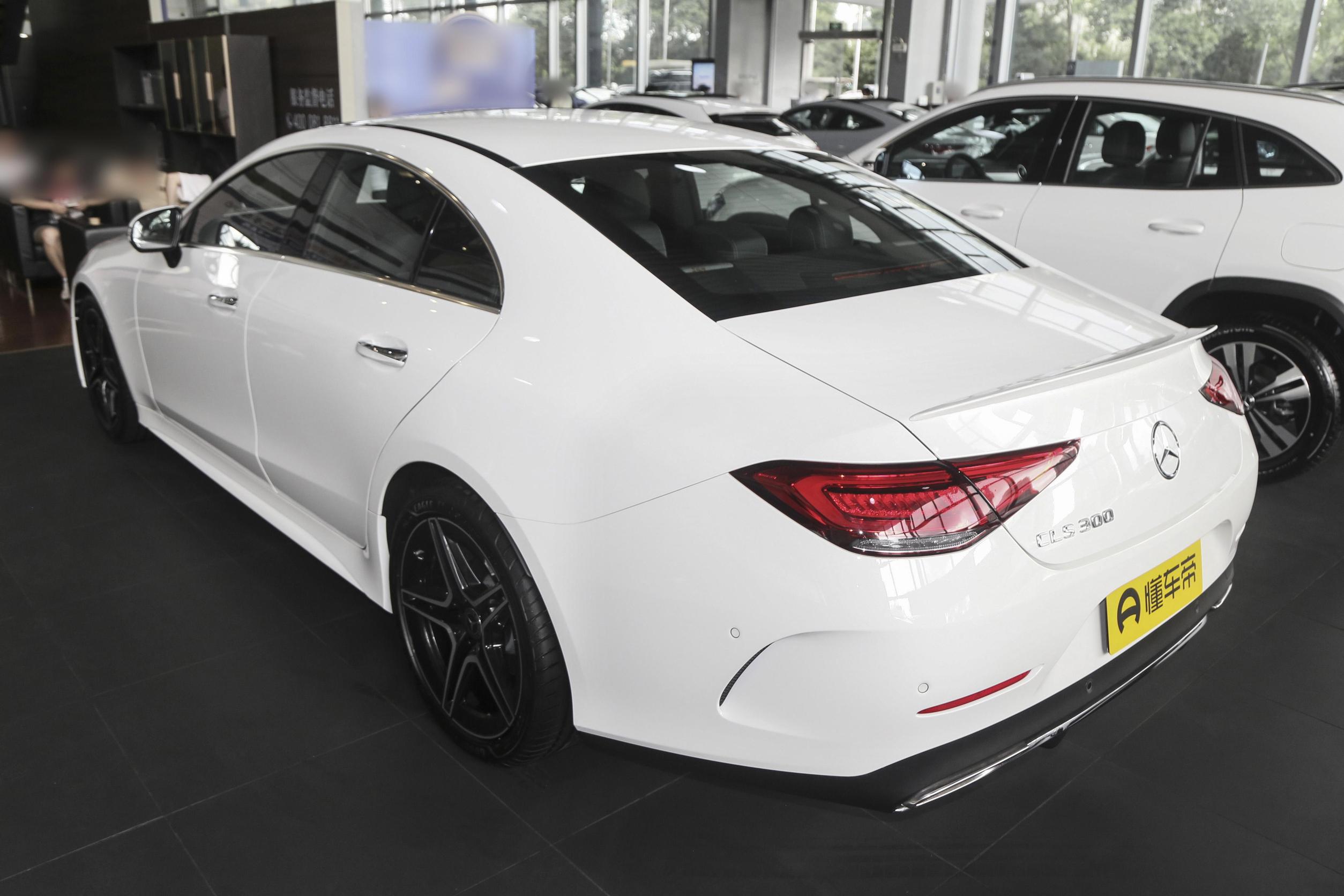 奔驰CLS 2023款 改款 CLS 300 豪华型图片_奔驰_19/161张图片_汽车外观图库_懂车帝