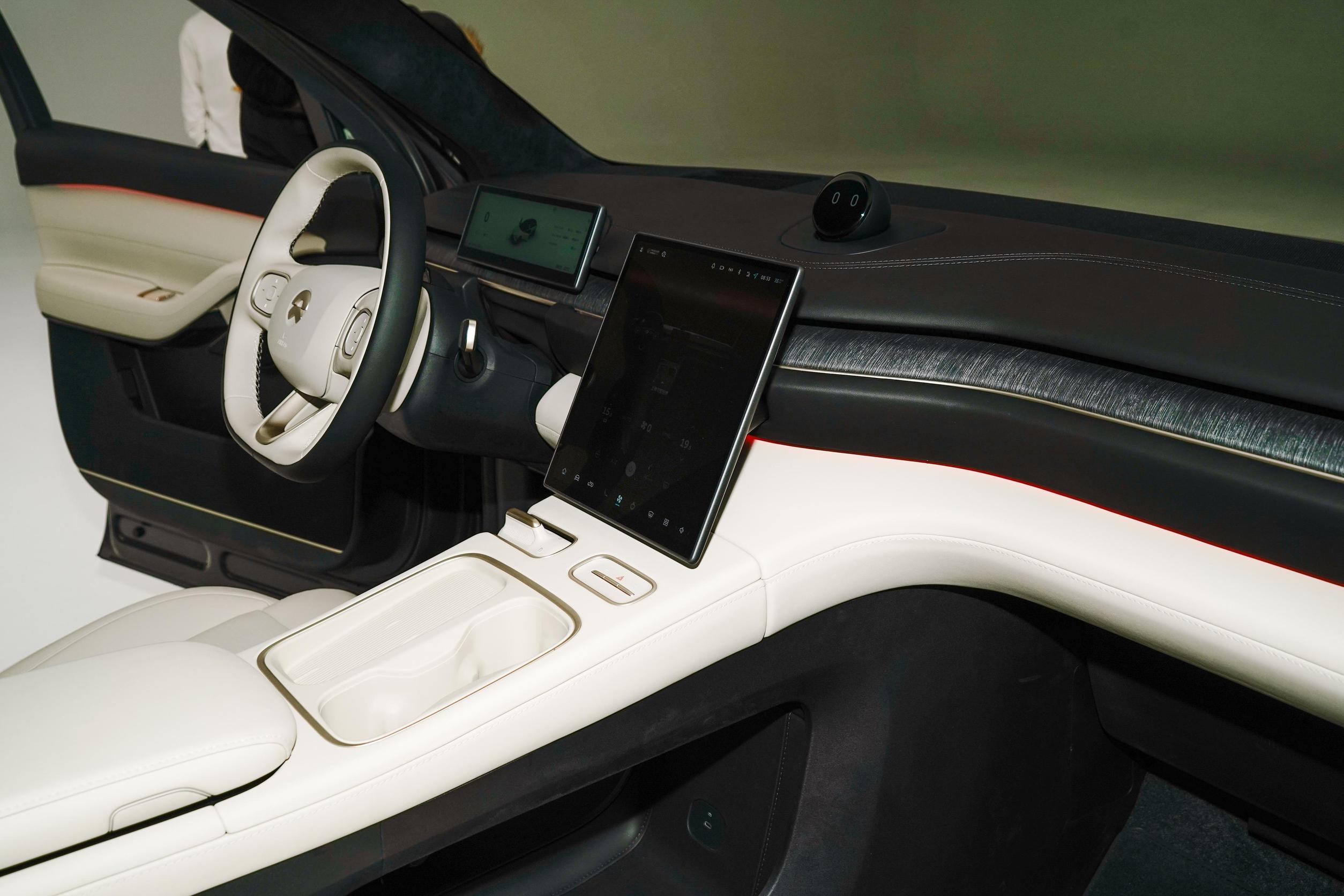 蔚来ES6壁纸_蔚来ES6_蔚来ES6内饰图片_21/undefined张图片_蔚来ES6/整车内饰图片_懂车帝