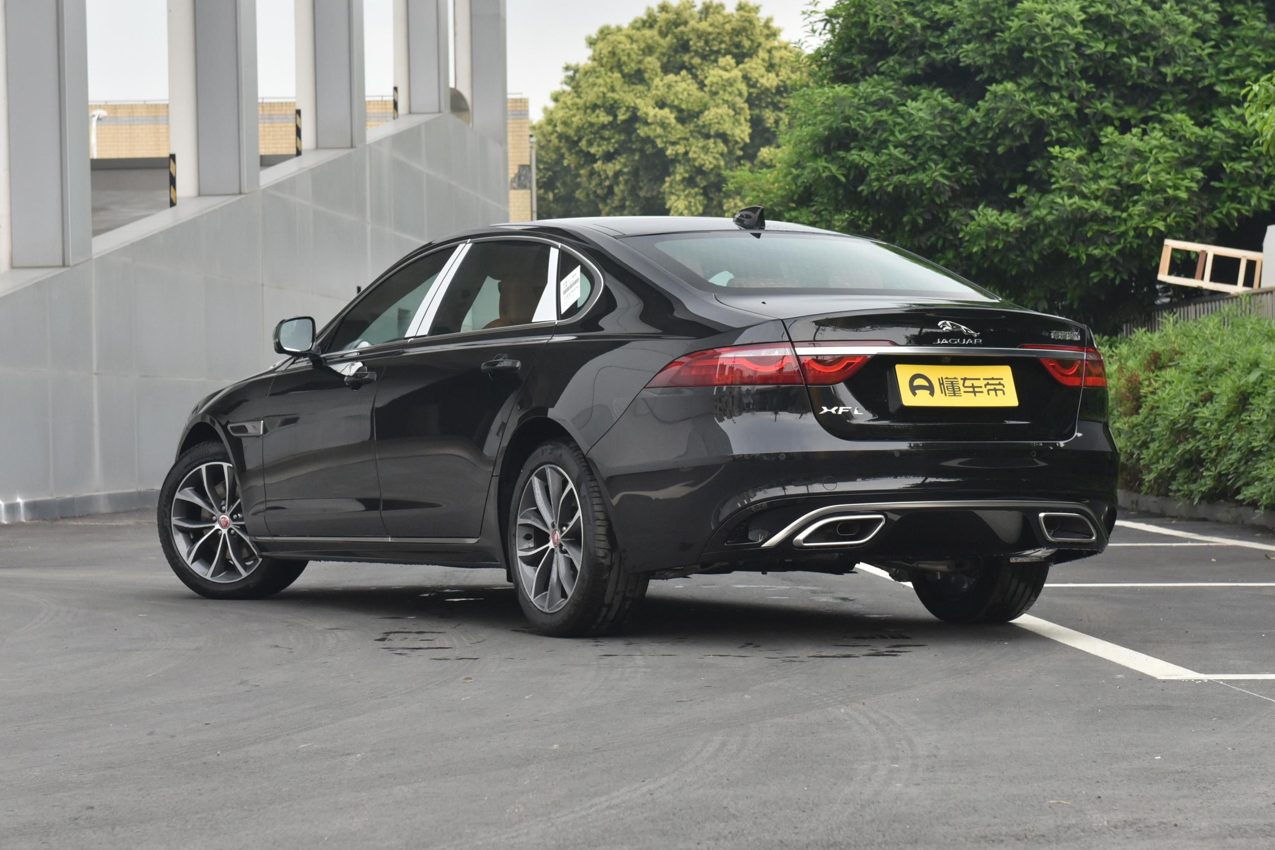 捷豹XFL 2023款 2.0T P250 两驱精英运动版图片_捷豹_33/135张图片_汽车外观图库_懂车帝