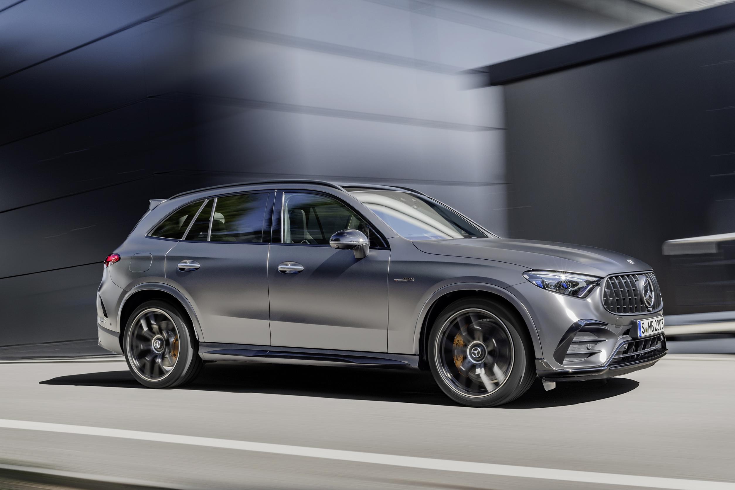 奔驰GLC AMG PHEV 2024款 AMG GLC 63 S E PERFORMANCE图片_奔驰_8/29张图片_汽车官方图库_懂车帝