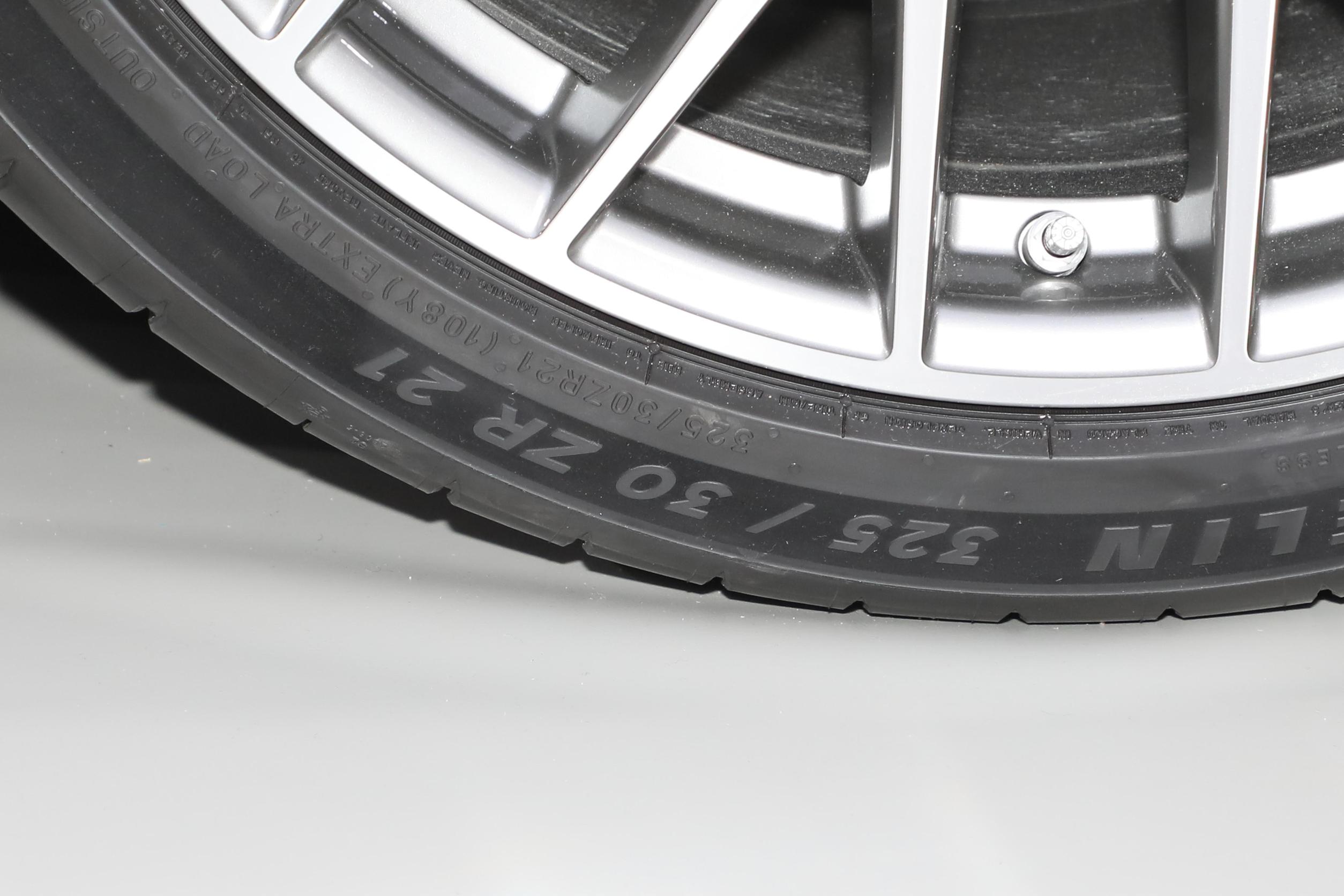 Panamera 2024款 Panamera 行政加长版 2.9T图片_保时捷_31/62张图片_汽车外观图库_懂车帝