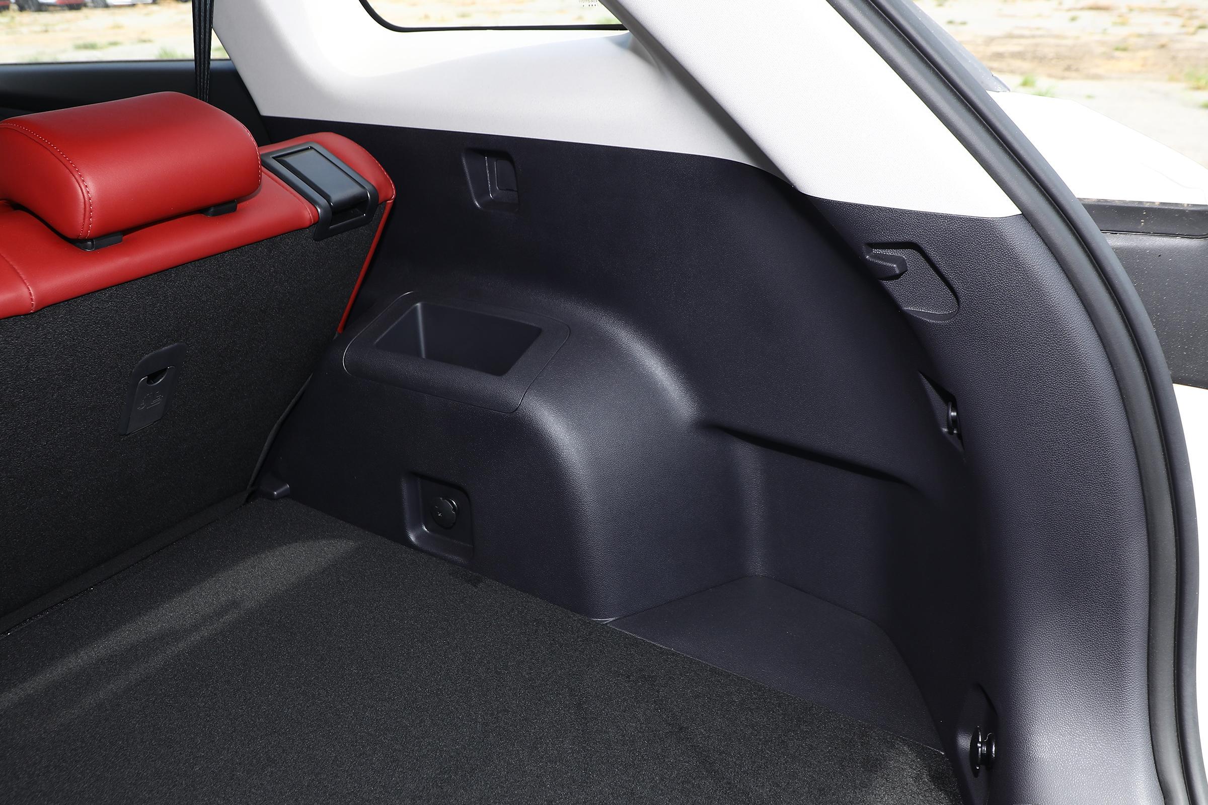 长安CS75 PLUS 2022款 1.5T 自动豪华型图片_长安_31/100张图片_汽车空间图库_懂车帝