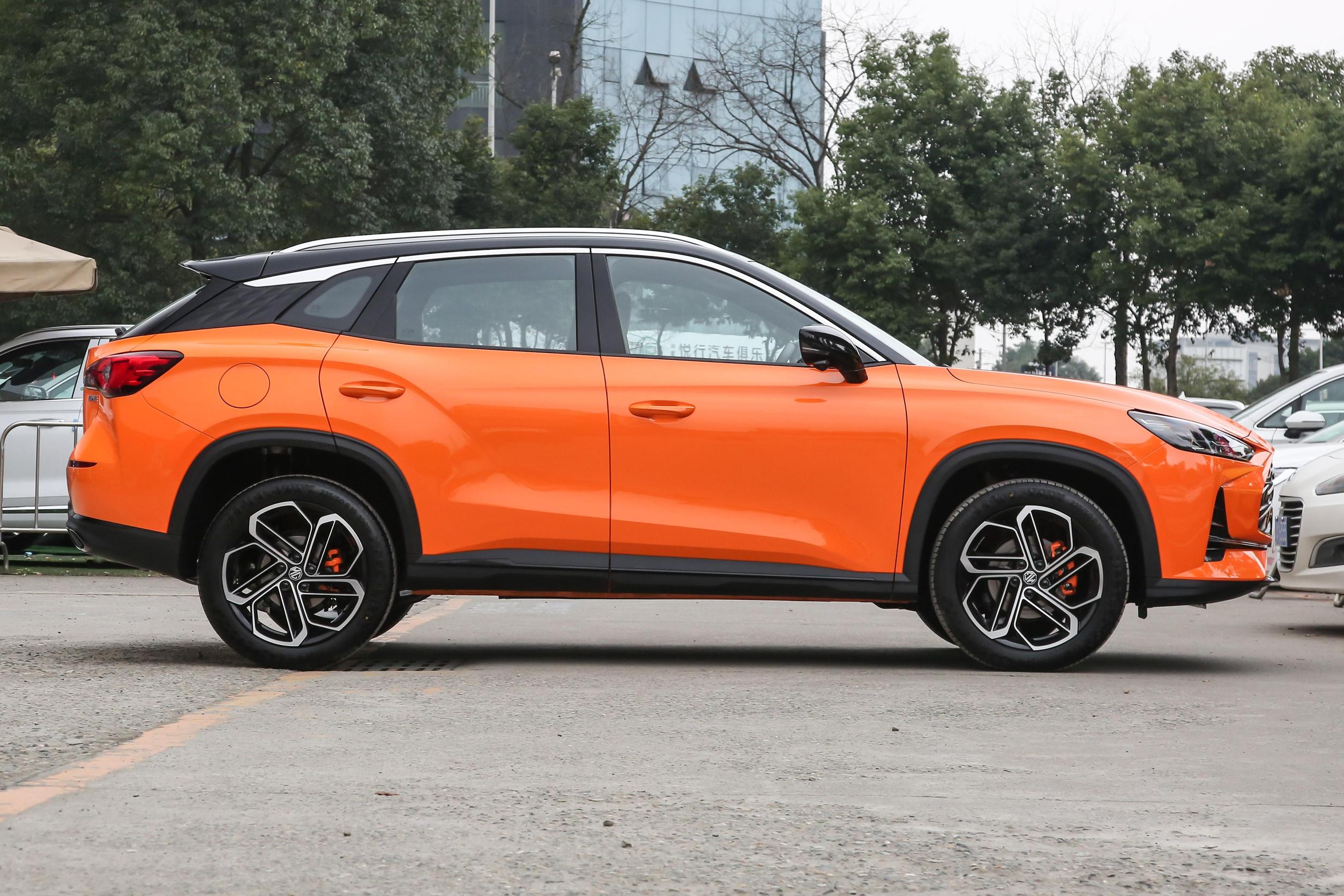 MG ONE 2022款 α-数智运动系列 1.5T 标准版图片_名爵_7/80张图片_汽车外观图库_懂车帝