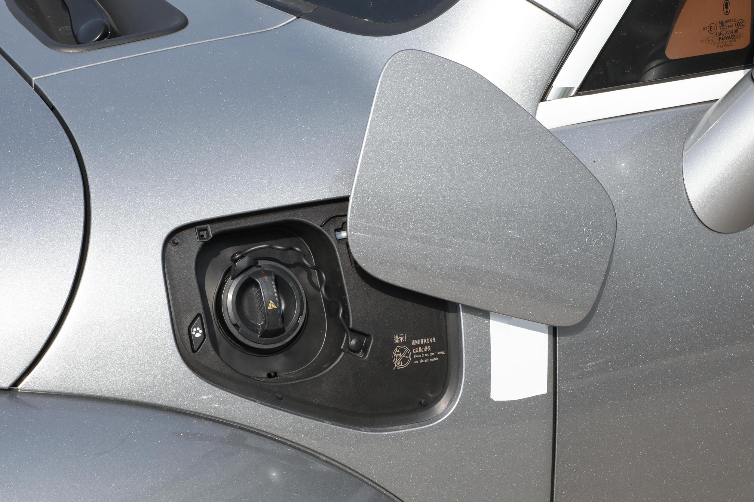 欧拉芭蕾猫 2023款 500km 尊贵版图片_欧拉_5/47张图片_汽车外观图库_懂车帝