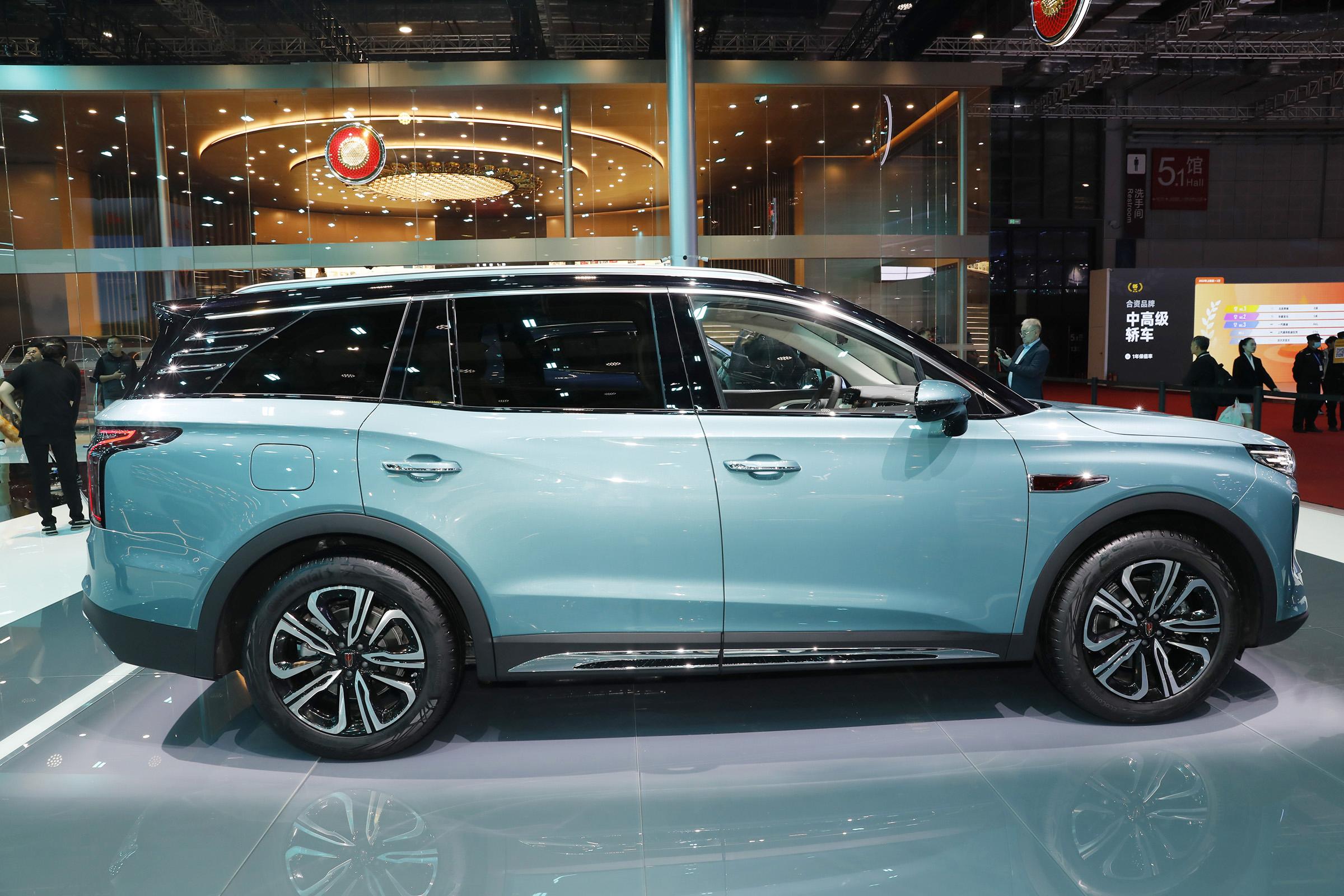 红旗HS7 2023款 2.0T 自动两驱旗享版 7座图片_红旗_7/128张图片_汽车车展图库_懂车帝