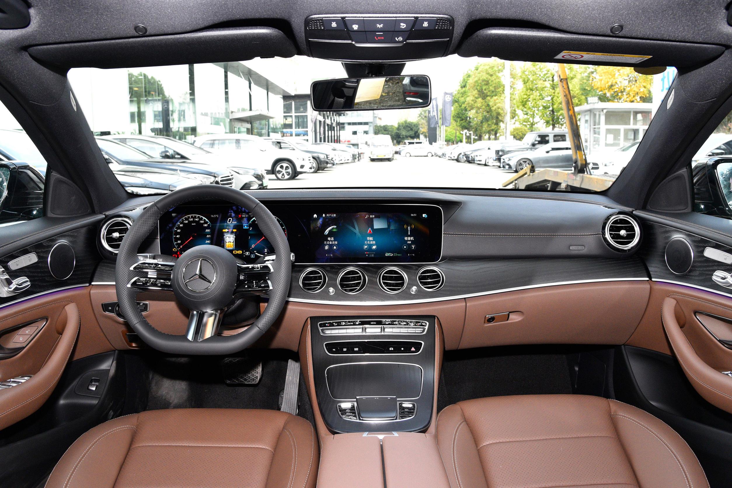 奔驰E级 2023款 改款 E 300 L 时尚型 运动轿车图片_奔驰_1/17张图片_汽车内饰图库_懂车帝