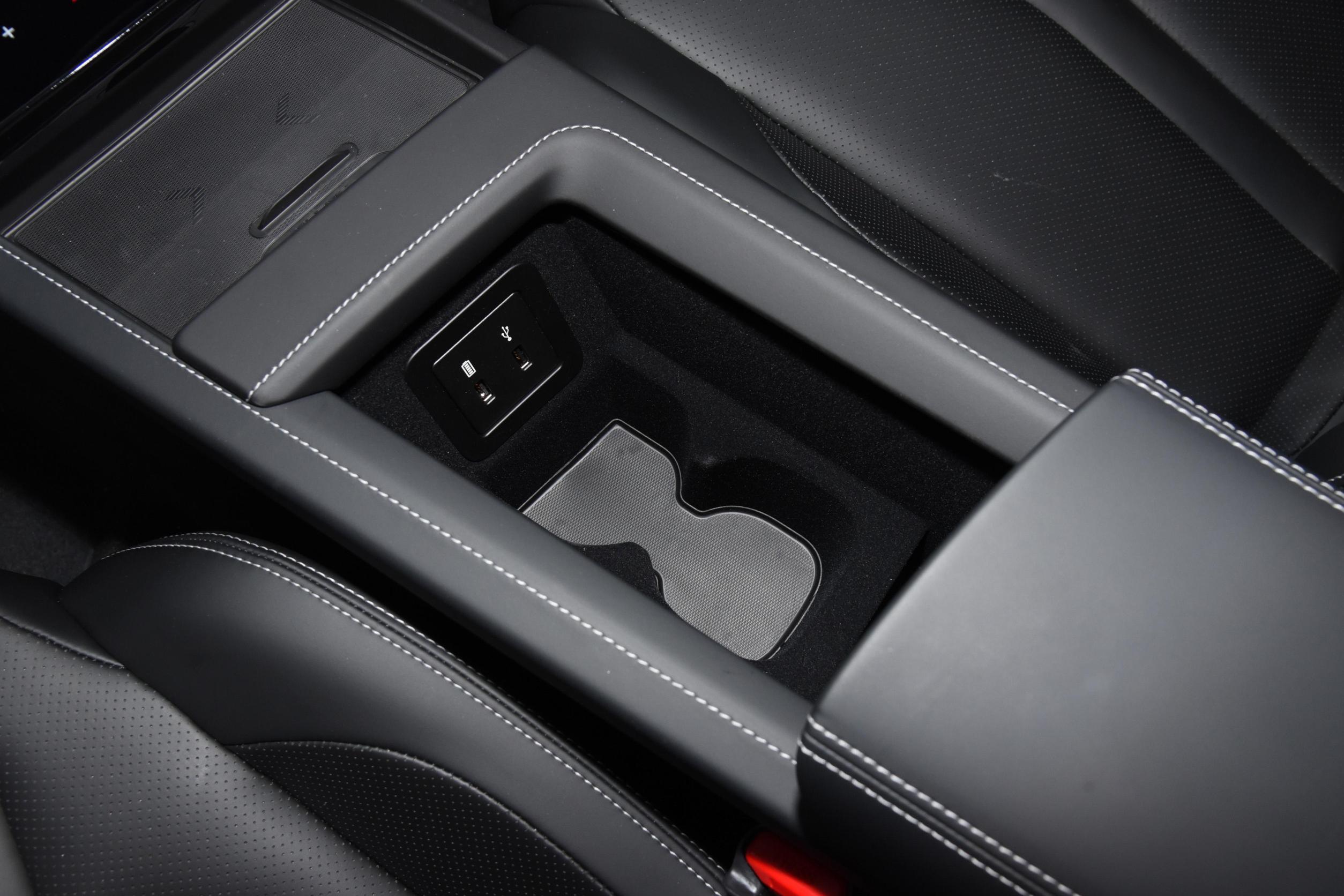 小鹏G3 2022款 G3i 460N+图片_小鹏汽车_12/55张图片_汽车空间图库_懂车帝