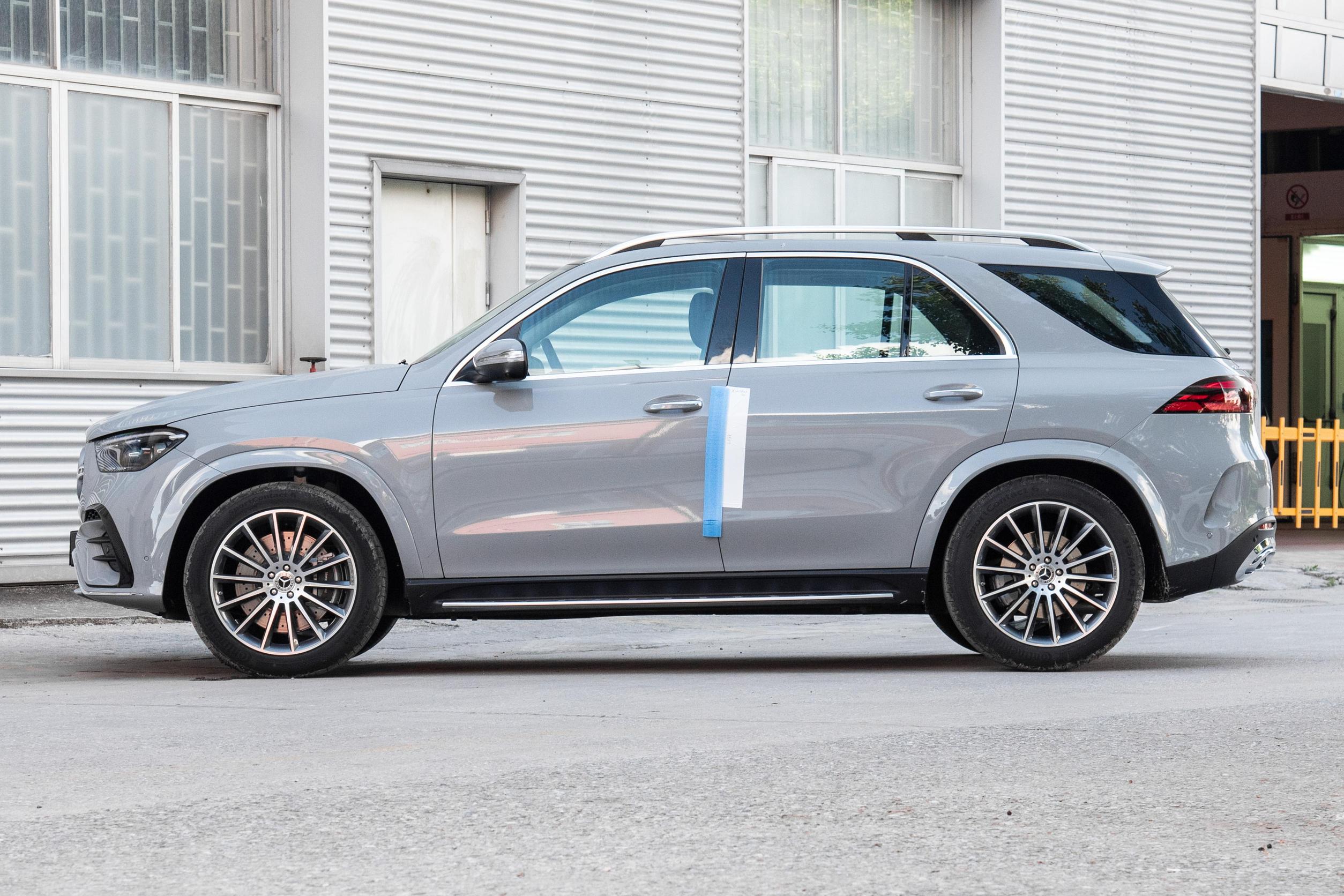 奔驰GLE 2024款 GLE 450 4MATIC 豪华型图片_奔驰_5/217张图片_汽车外观图库_懂车帝