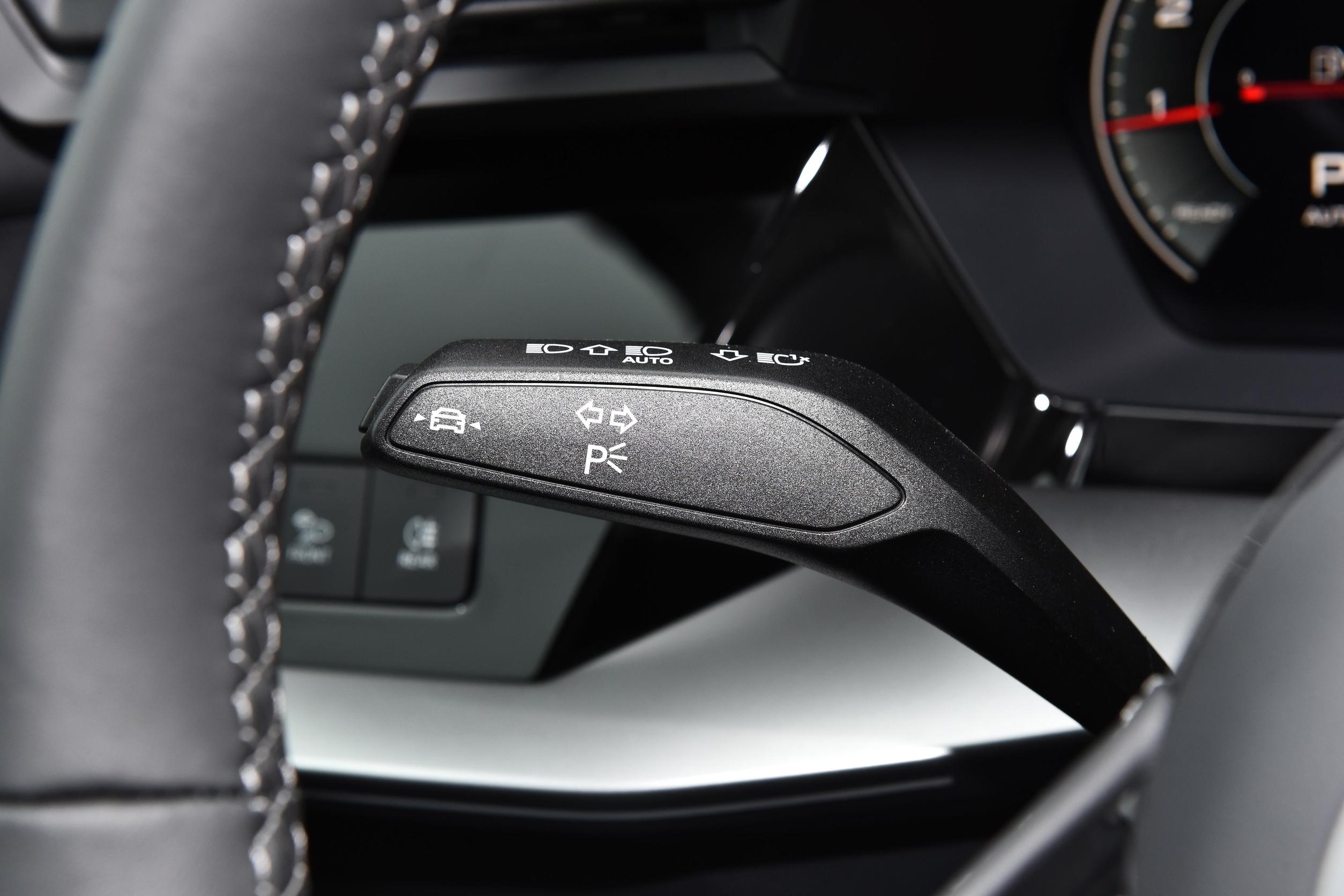 奥迪A3 2024款 A3L Limousine 35 TFSI 豪华运动型图片_奥迪_6/50张图片_汽车内饰图库_懂车帝