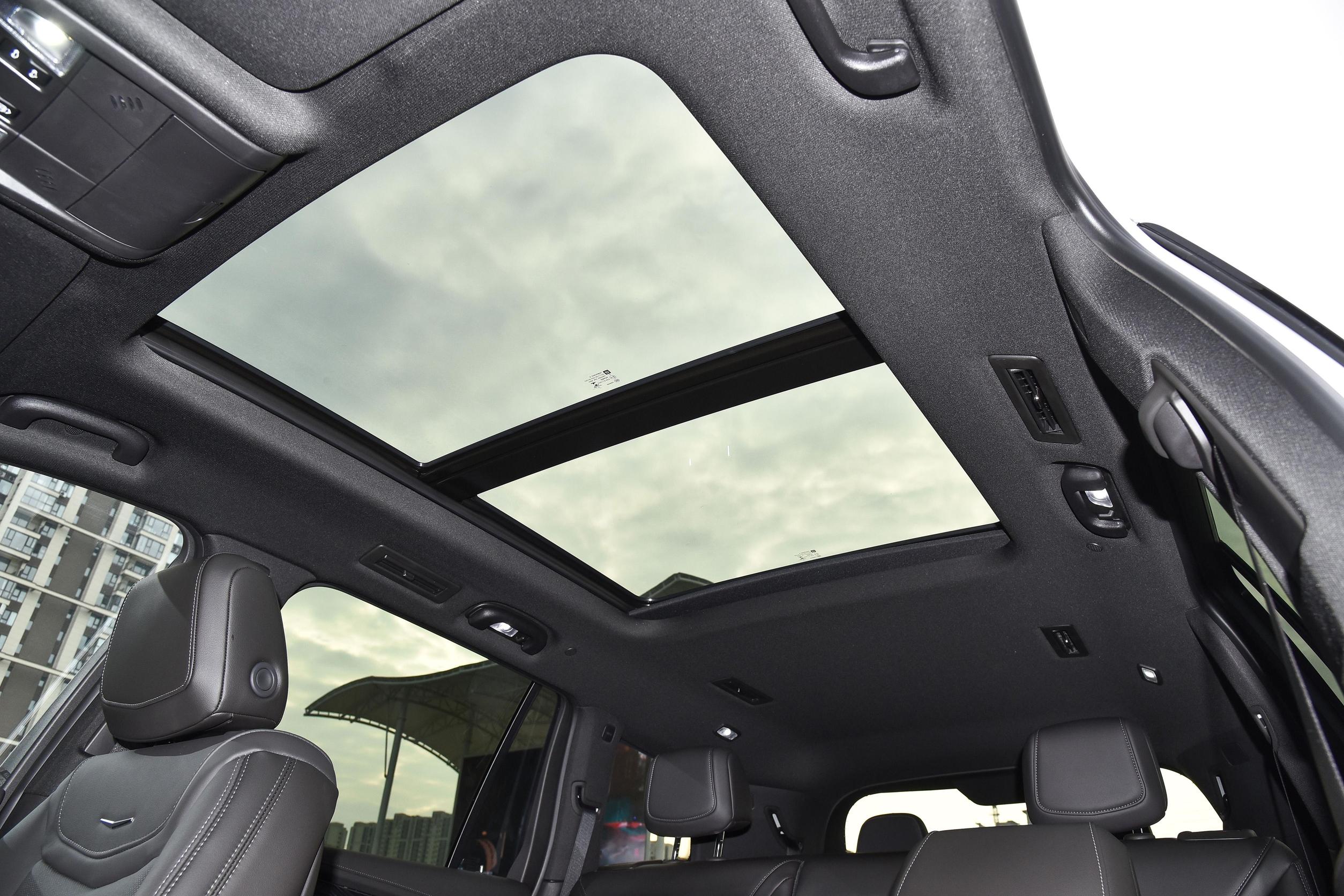 凯迪拉克XT6 2022款 2.0T 120周年限量版 七座四驱豪华型图片_凯迪拉克_29/69张图片_汽车空间图库_懂车帝